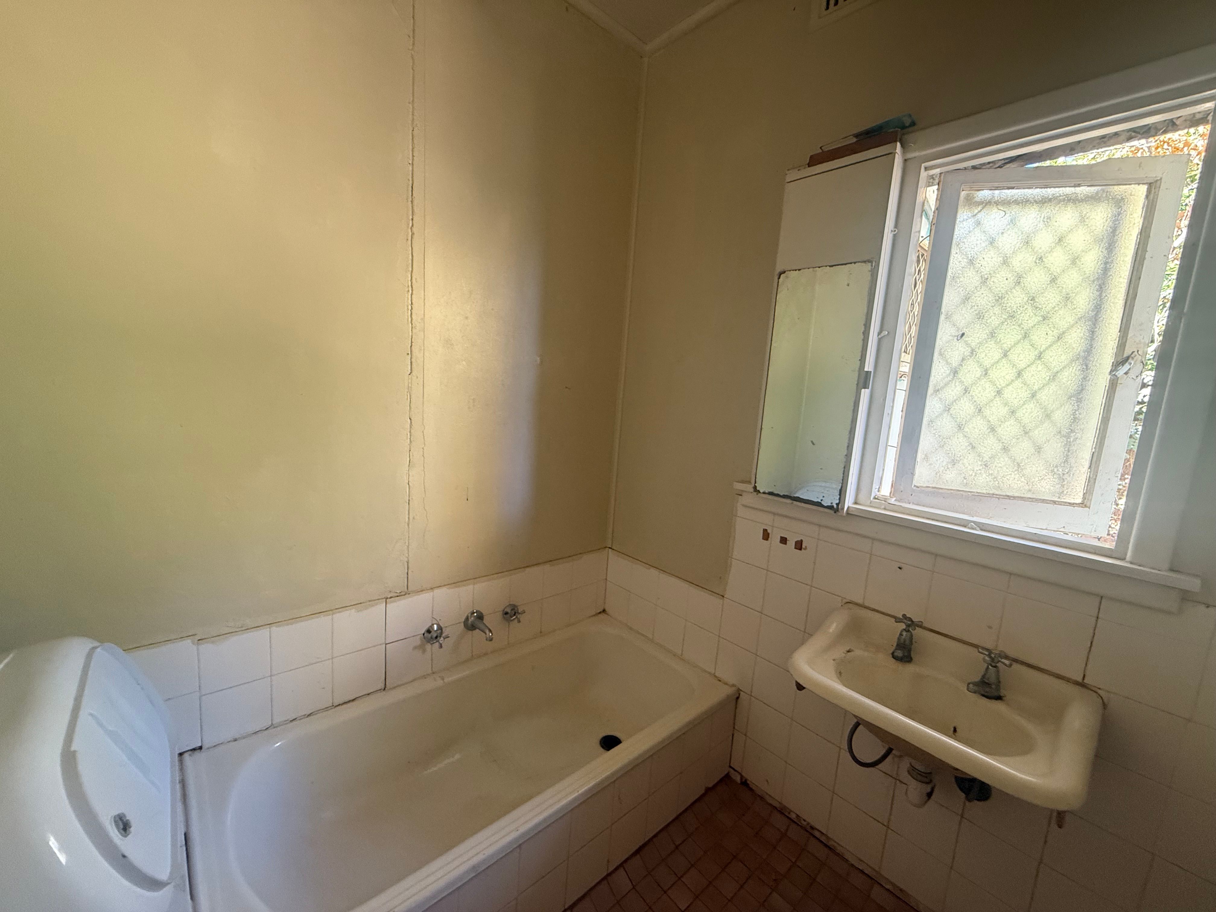 8 Howell Street, Derby, WA 6728 - Sold House - Ray White Derby