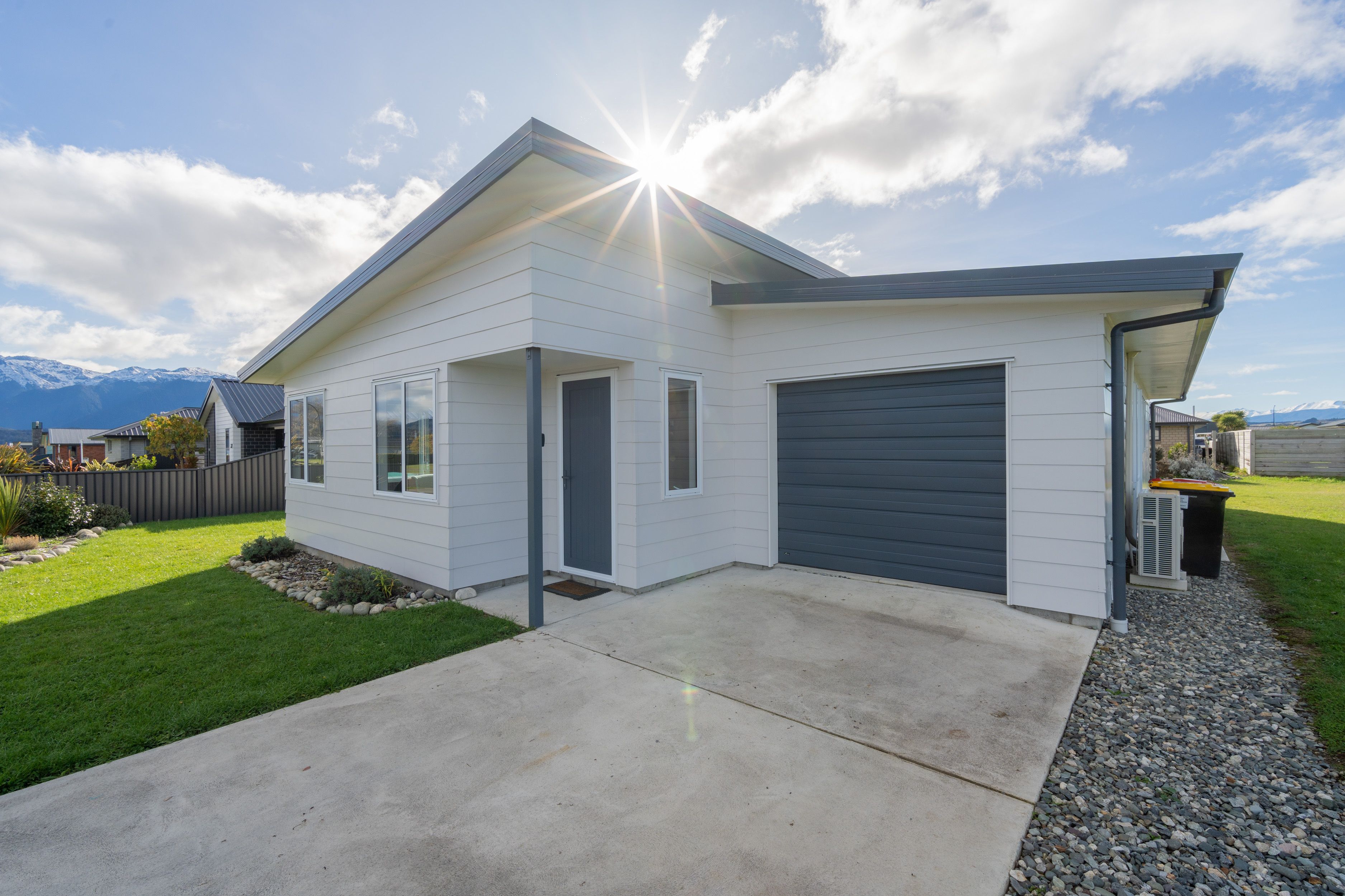 26 Rodeo Drive, Te Anau, Southland District 9600 - Sold House - Ray ...