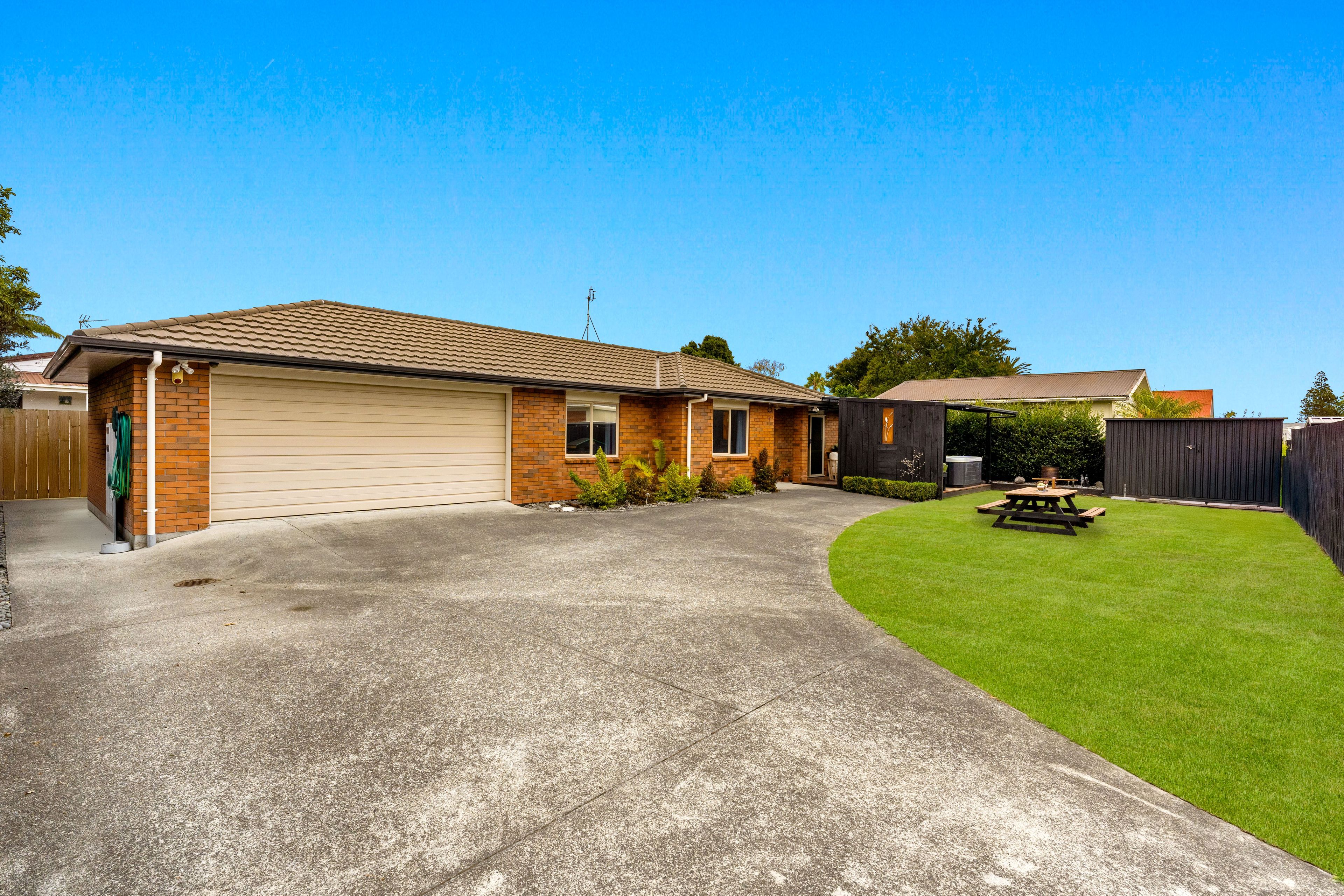 2B Shanley Crescent, Waiuku, Franklin 2123 - Sold House - Ray White ...