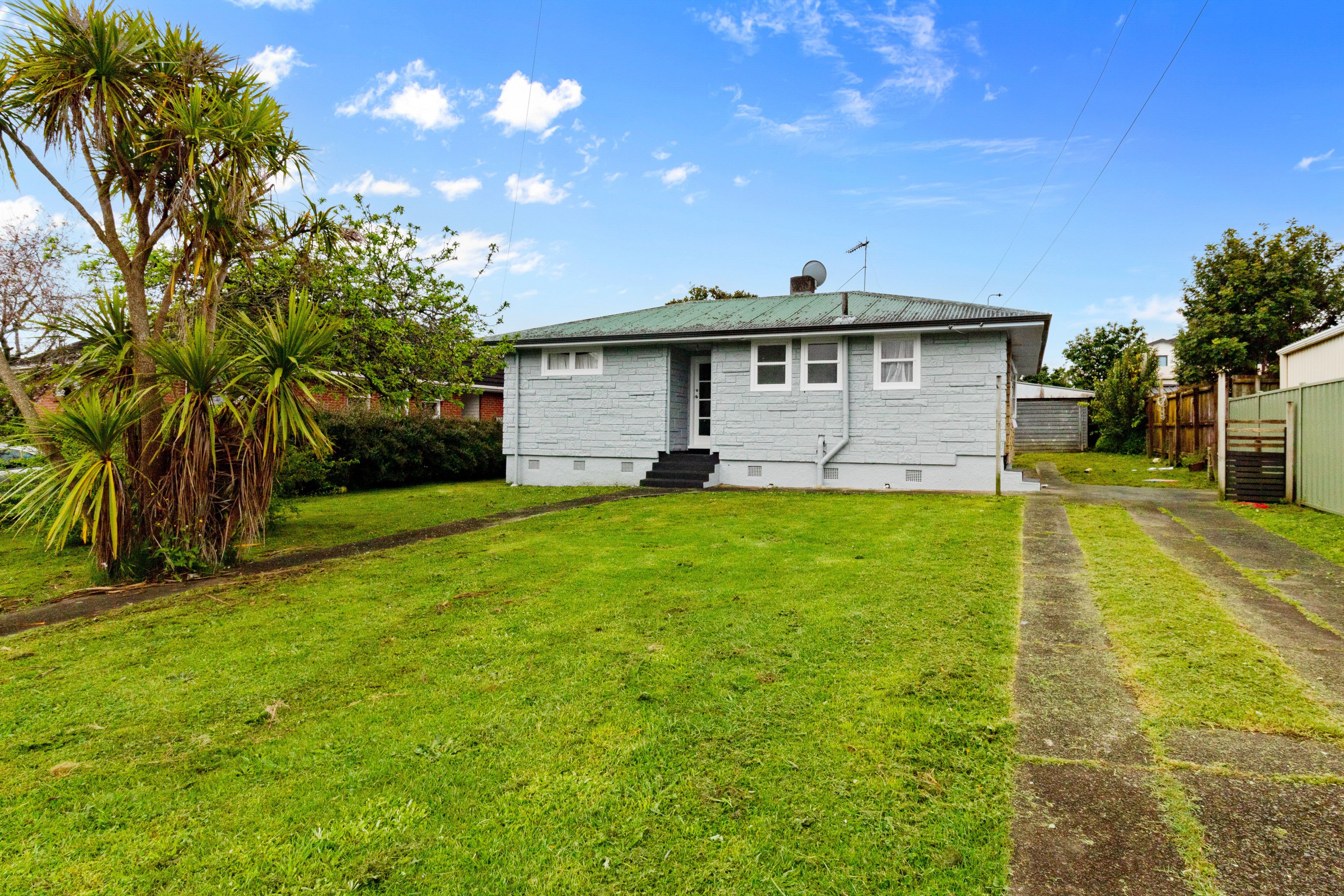 1 Tui Crescent, Manurewa, Manukau City 2102 - House for Rent - Real ...