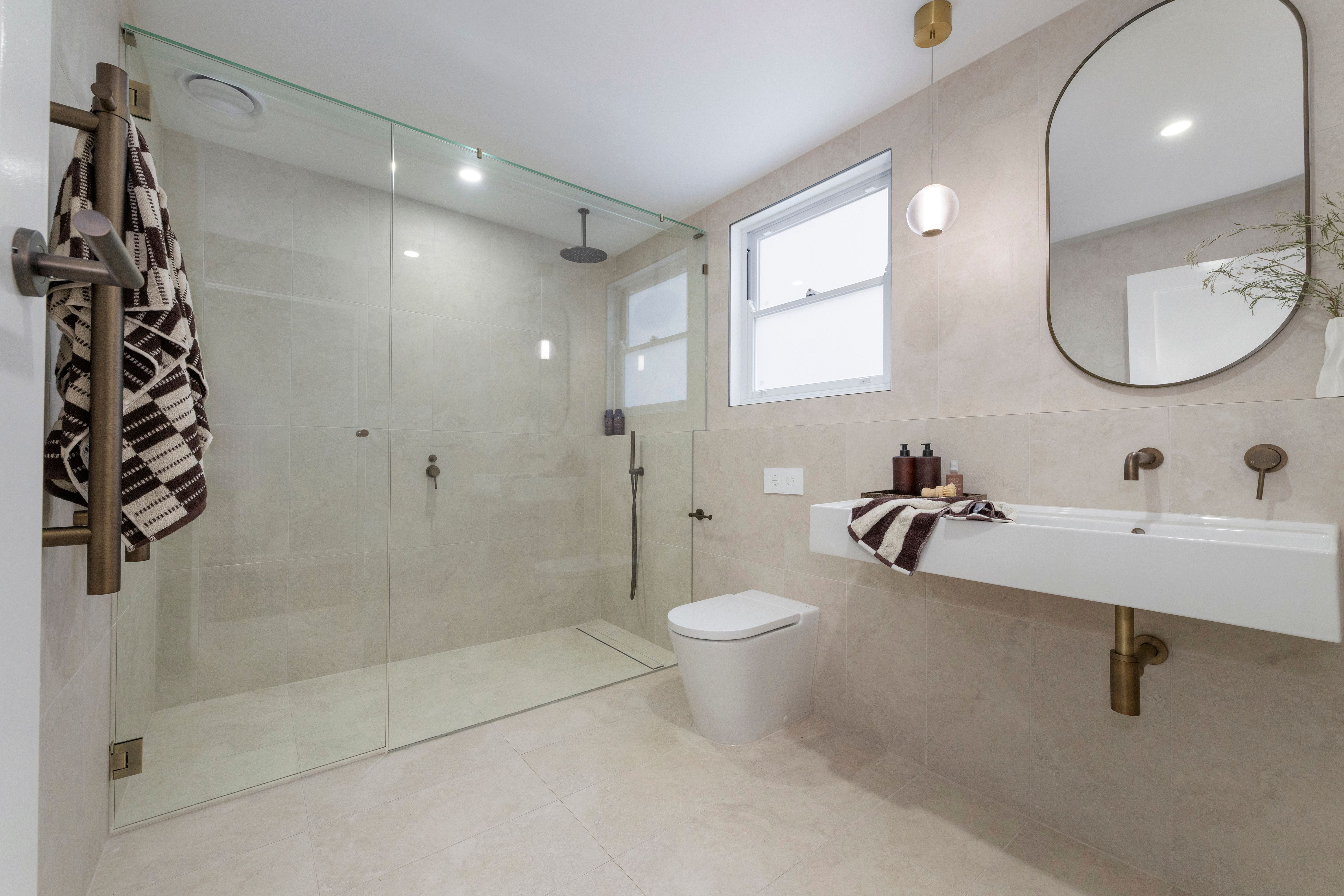 449 Raglan Parade, Warrnambool, VIC 3280 - House for Sale - Ray White ...