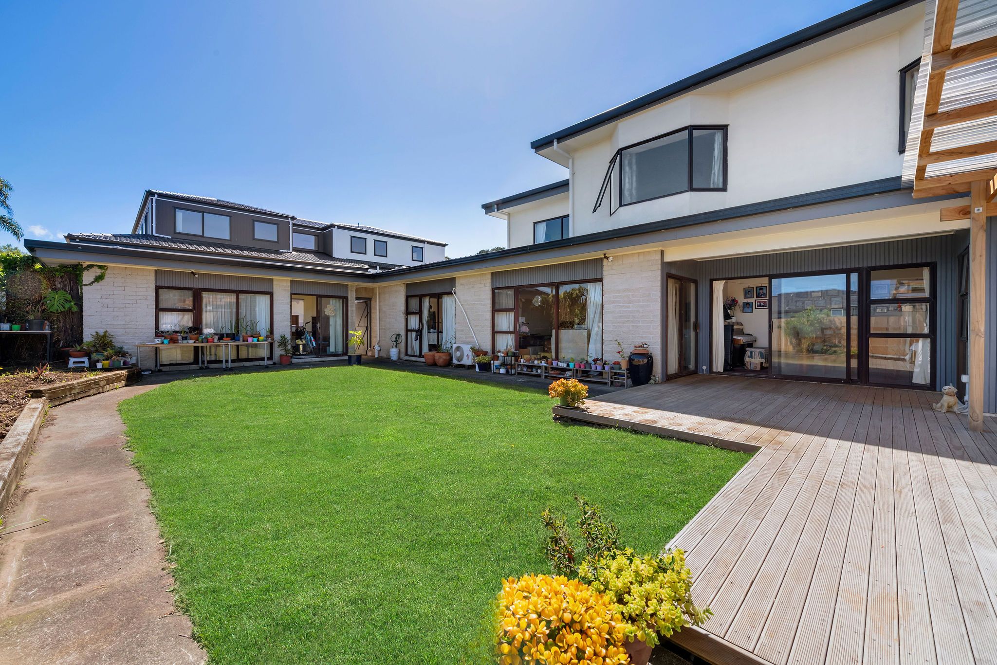 12 Ganymede Place, Bucklands Beach, Manukau City 2012 - Sold House ...