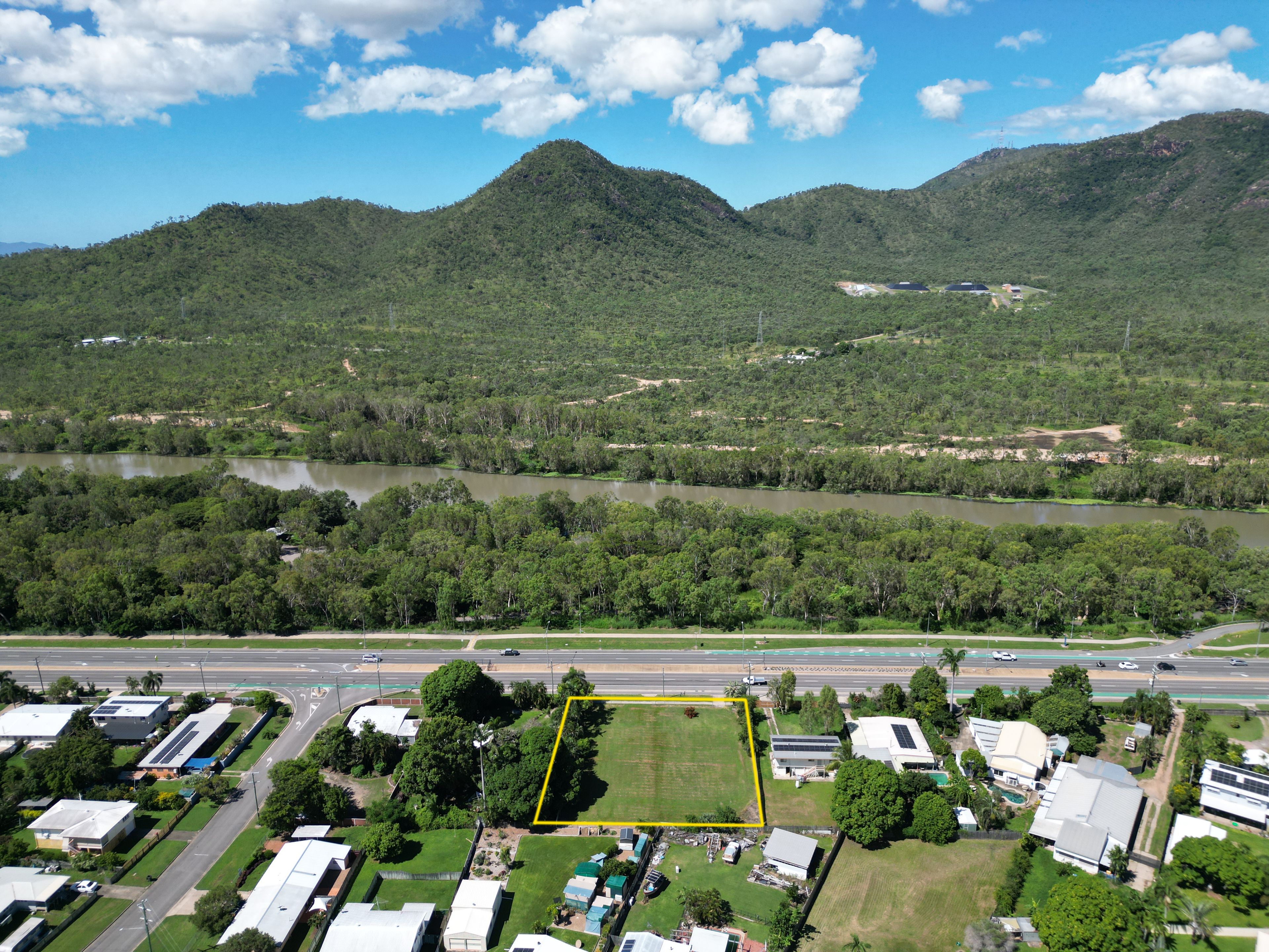 1091-1093 Riverway Drive, Rasmussen, QLD 4815 - Sold Land - Ray White ...