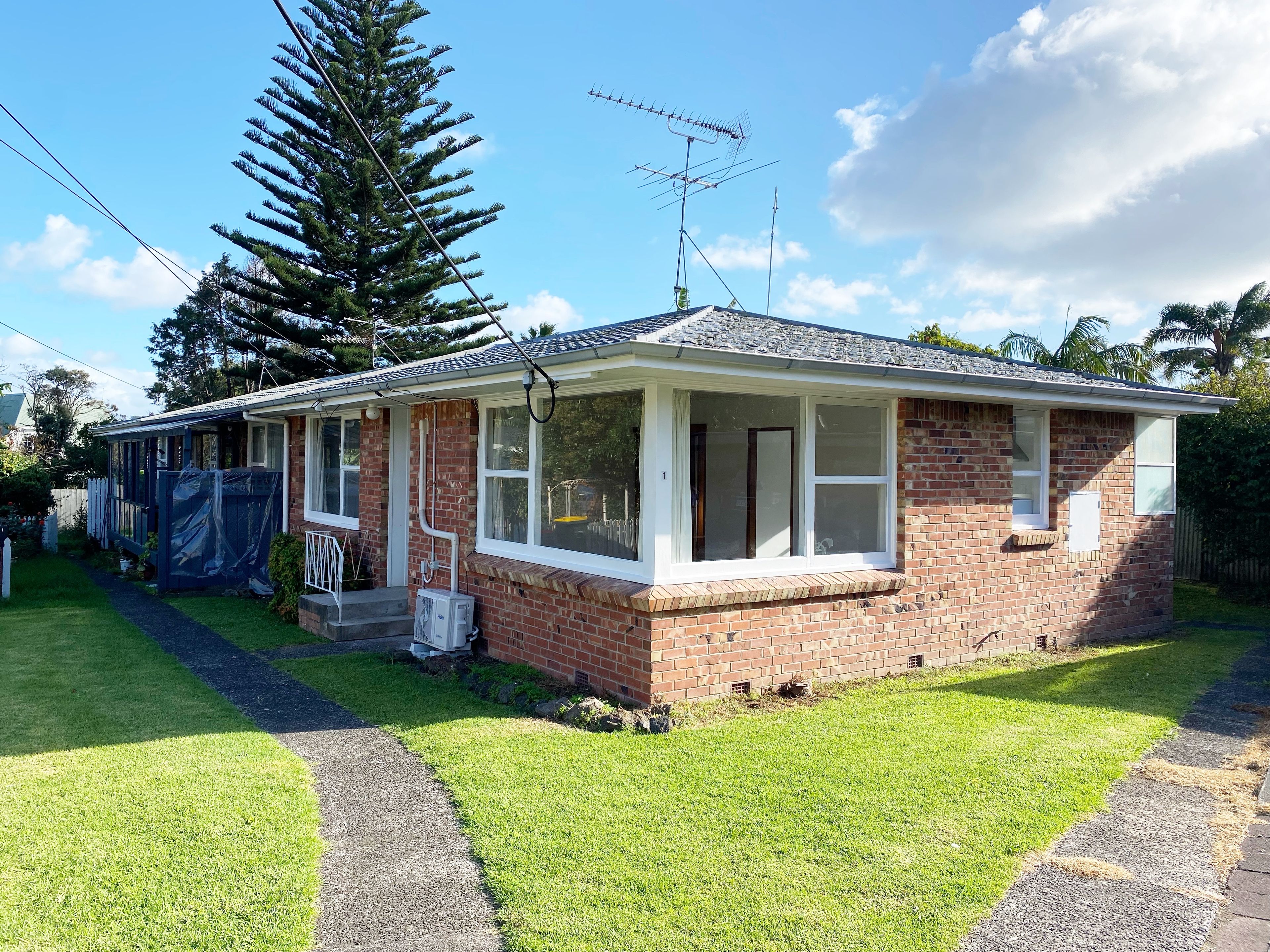 1/3A Alma Road, Milford, North Shore City 0620 - Leased Unit - Real ...