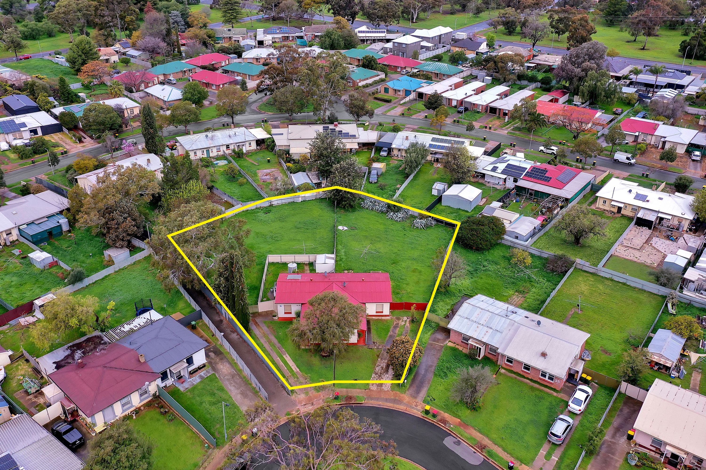 19 & 21 Grateley Street, Elizabeth Grove, SA 5112 - Sold House - Ray ...
