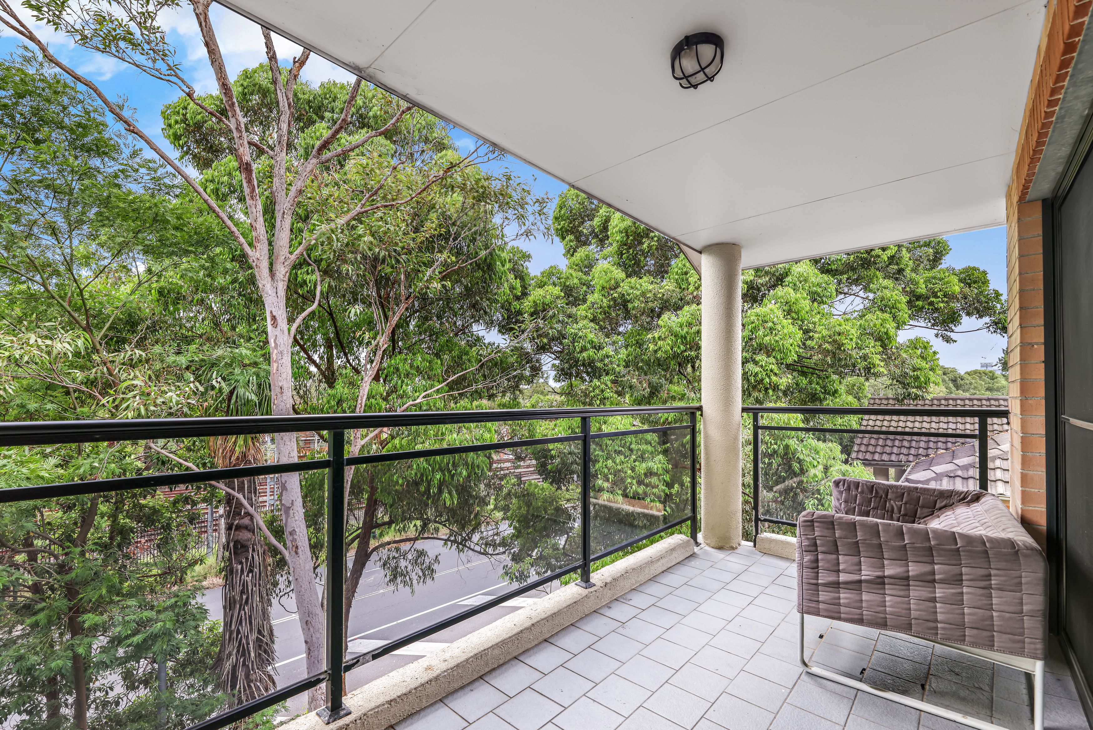 12/8-12 Alexandra Avenue, Westmead, NSW 2145 - Sold Apartment - Ray ...