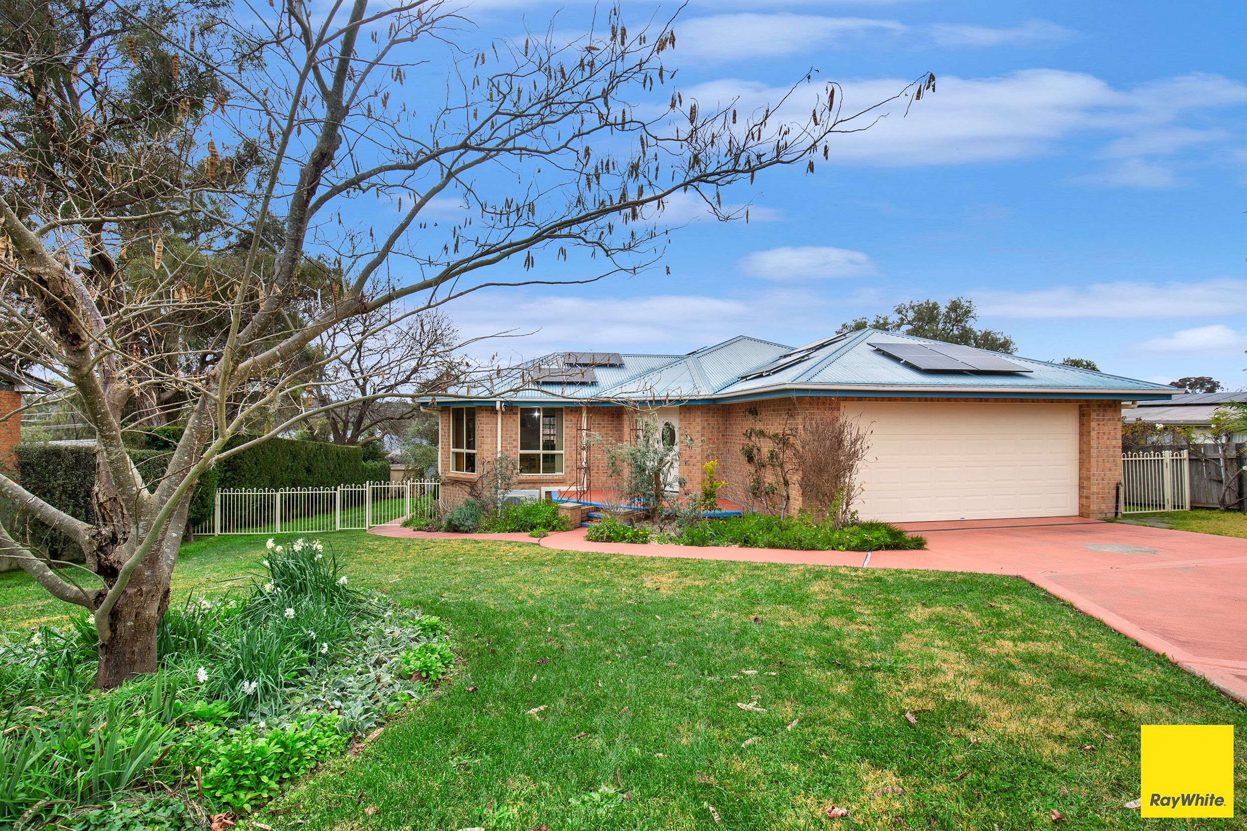 2 Johnson Avenue, Armidale, NSW 2350 - Sold House - Ray White Armidale
