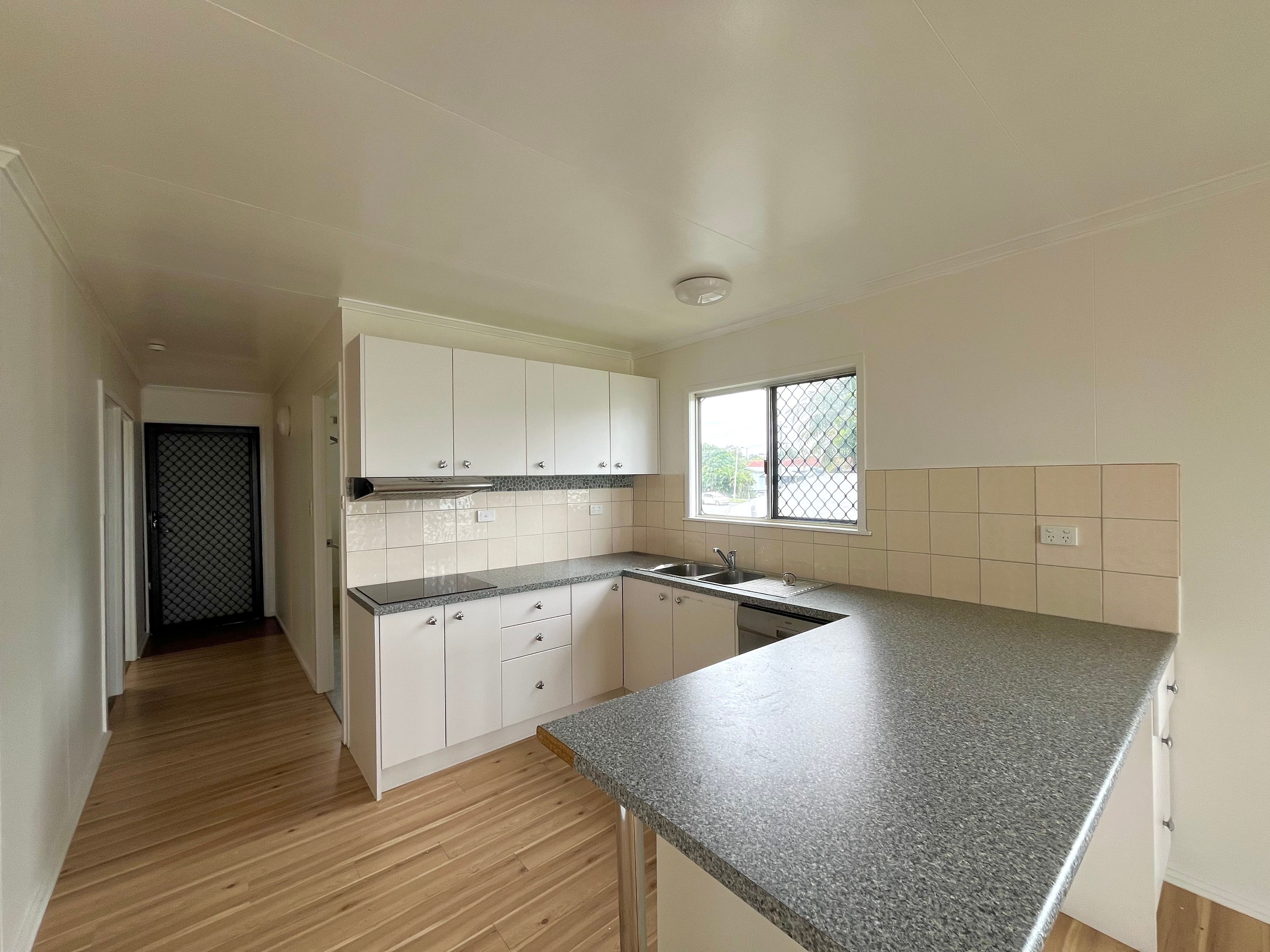 40 Coral Esplanade, Cannonvale, QLD 4802 - Unit for Rent - Ray White ...