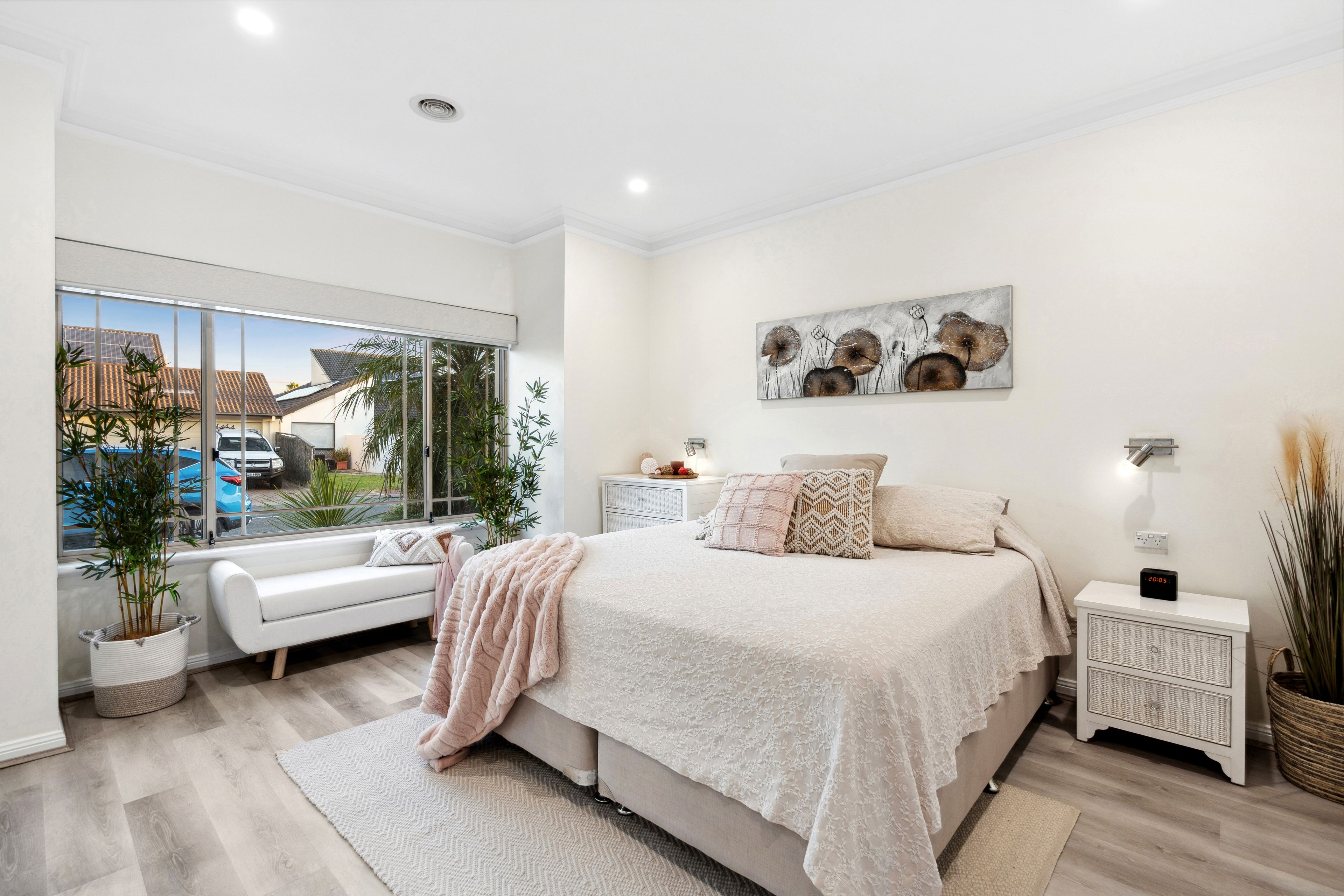 35 South Australia One Drive, North Haven, SA 5018 - Sold House - Ray ...