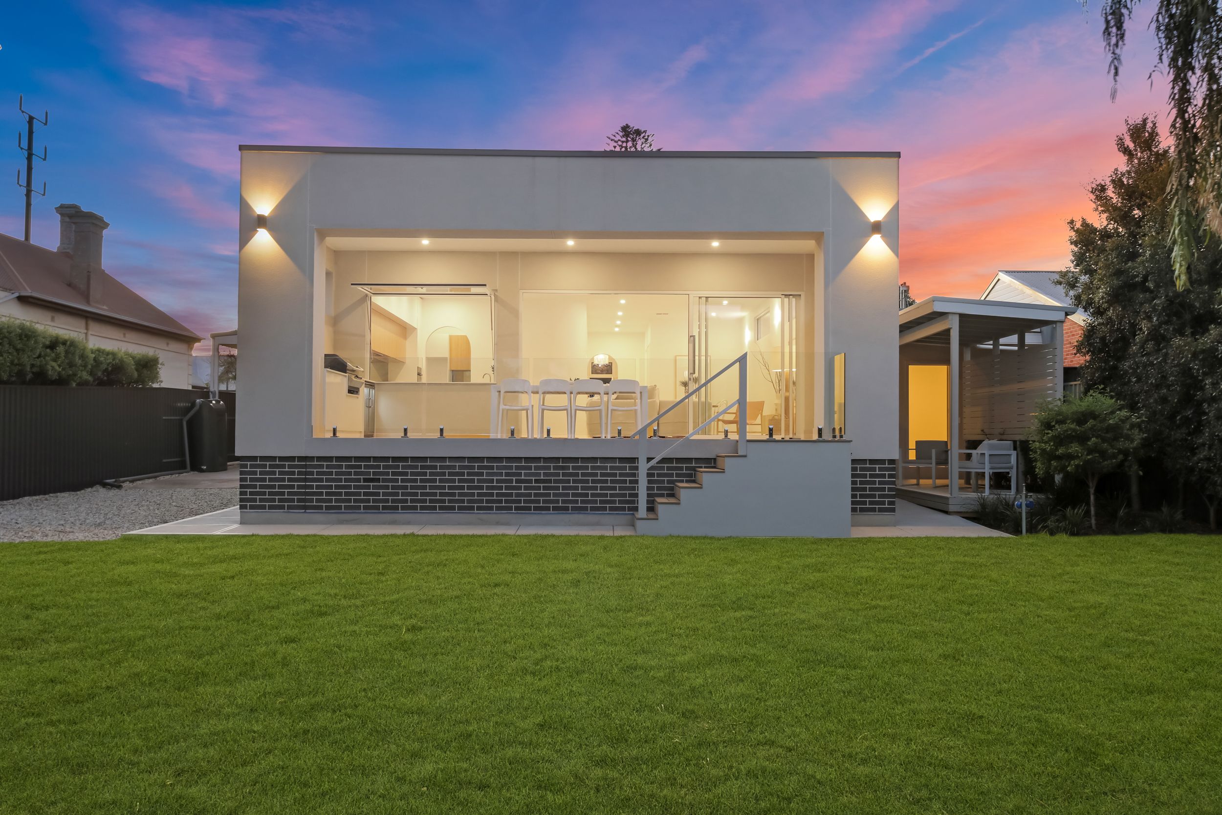 318 Military Road, Largs Bay, SA 5016 - Sold House - Ray White Glenelg ...