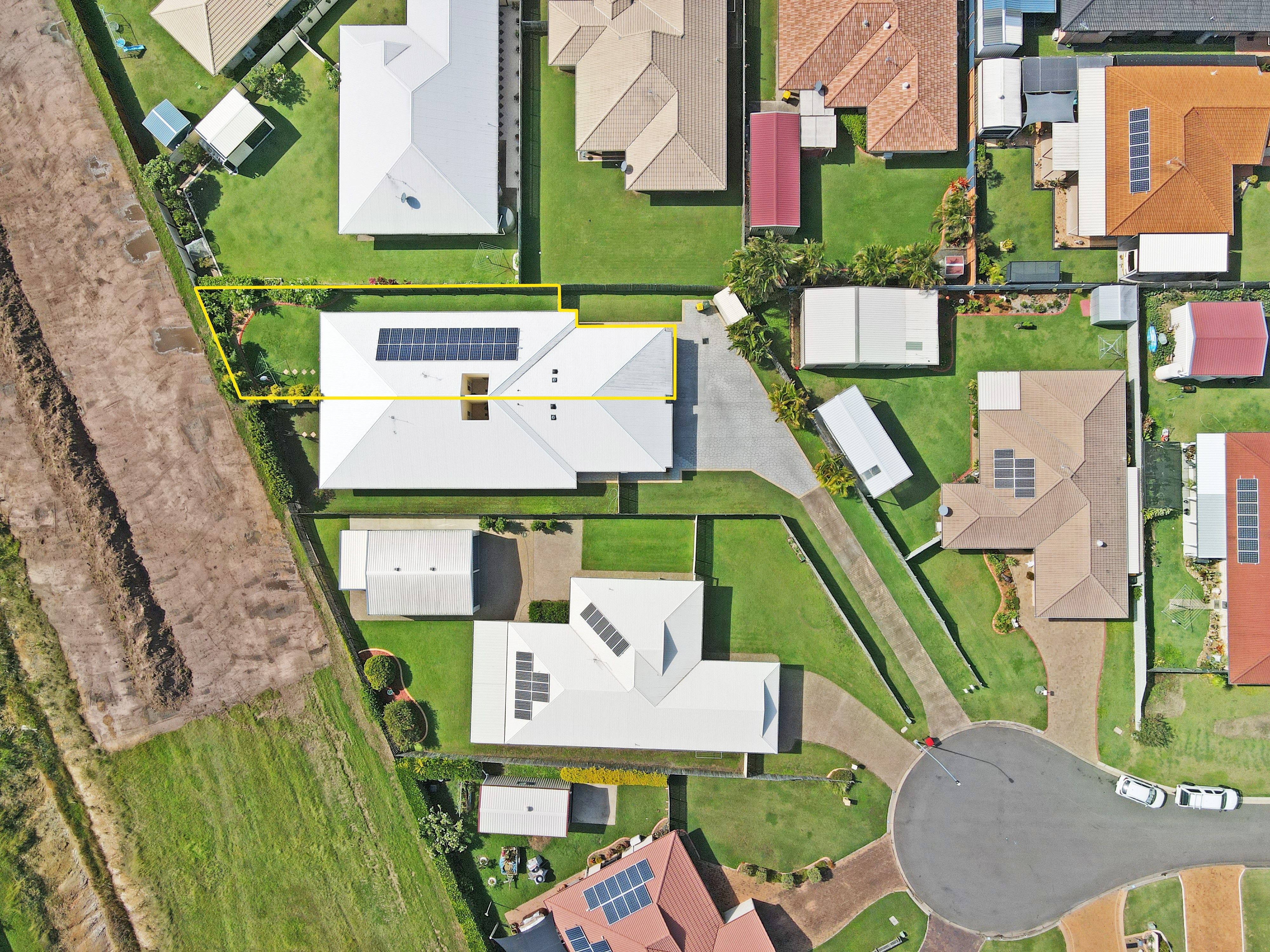 2/5 Kinross Court, Kawungan, QLD 4655 - Sold DuplexSemi-detached - Ray ...