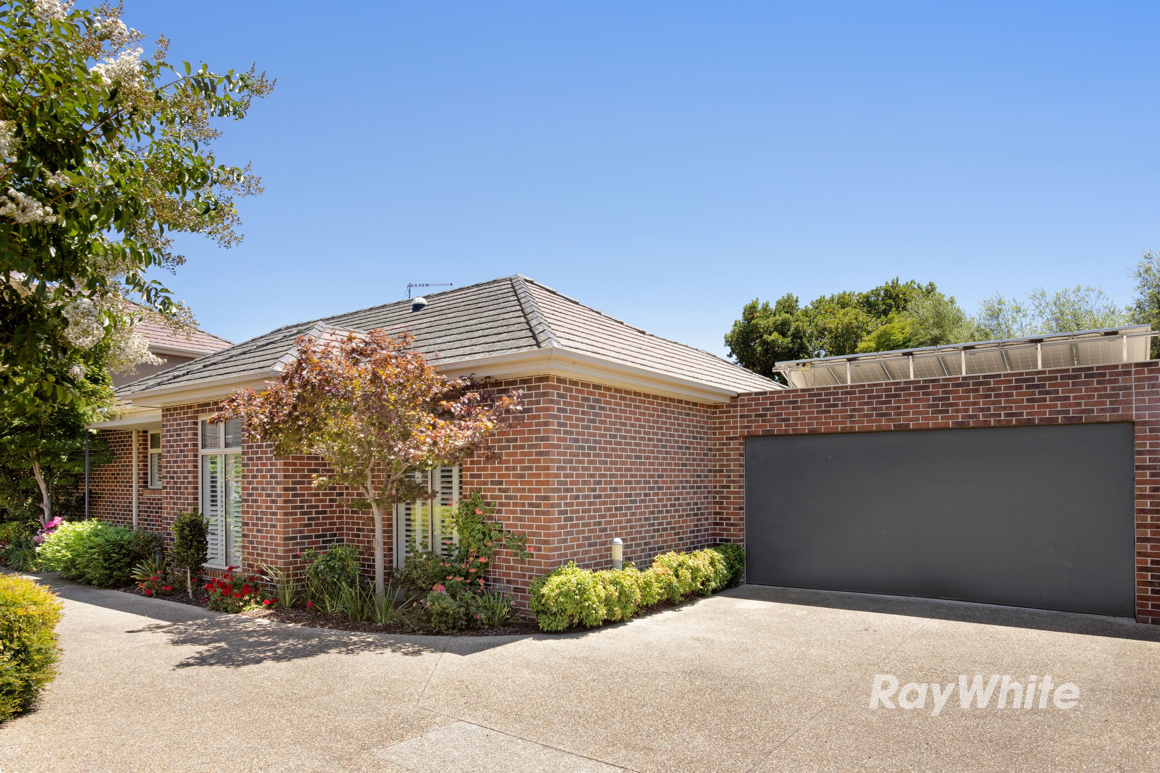 2/16 Queens Avenue, Caulfield East, VIC 3145 - Sold Townhouse - Ray ...