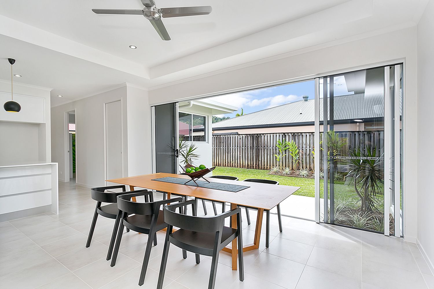 22 Aroona Street, Caravonica, QLD 4878 - Leased House - Ray White ...