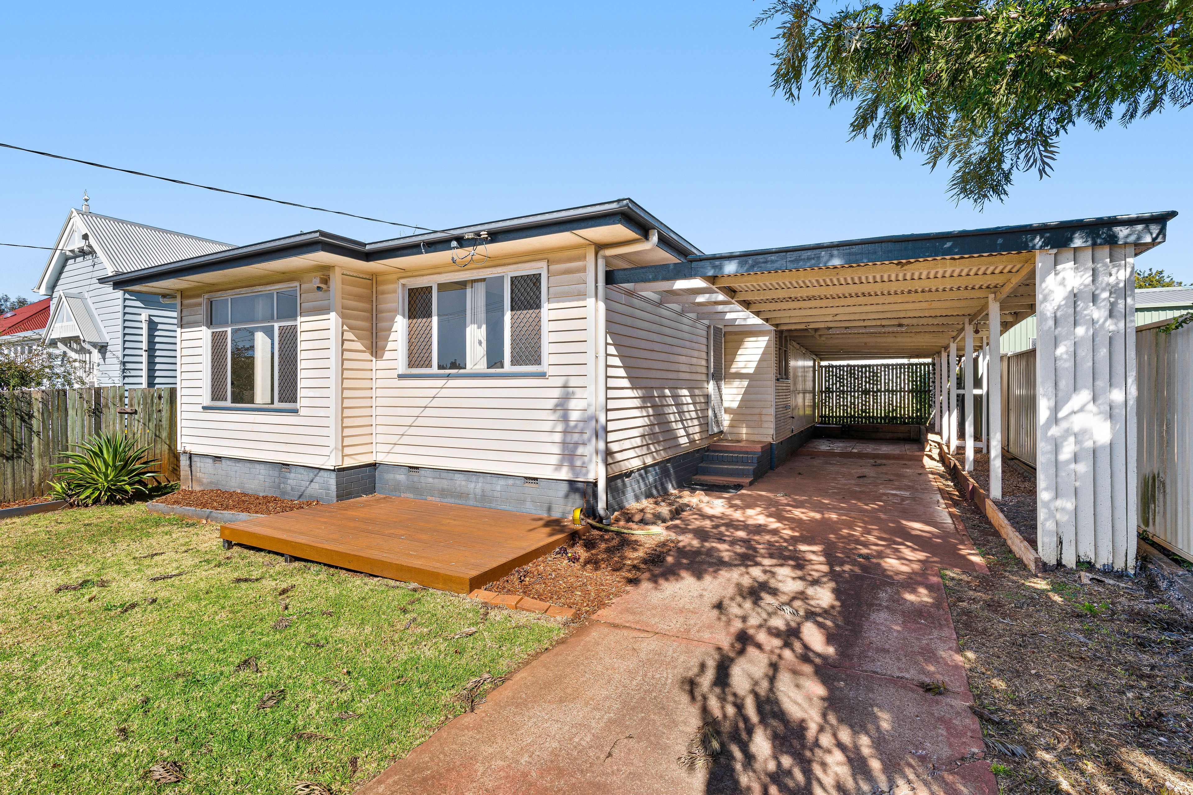 14 Netterville Street, East Toowoomba, QLD 4350 - Leased House - Ray ...