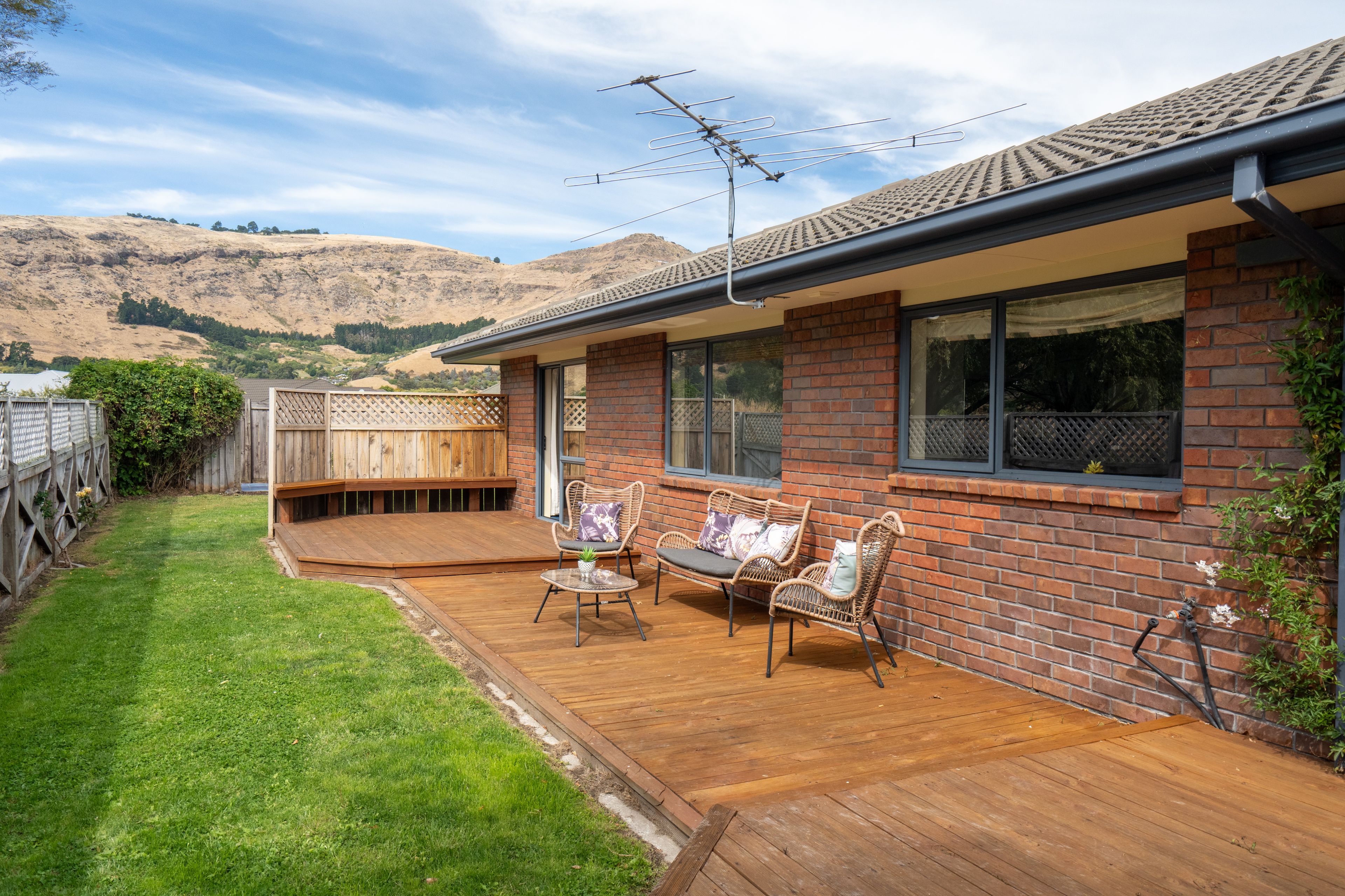 77 Laing Crescent, Heathcote, Christchurch City 8022 - Sold House - Ray ...