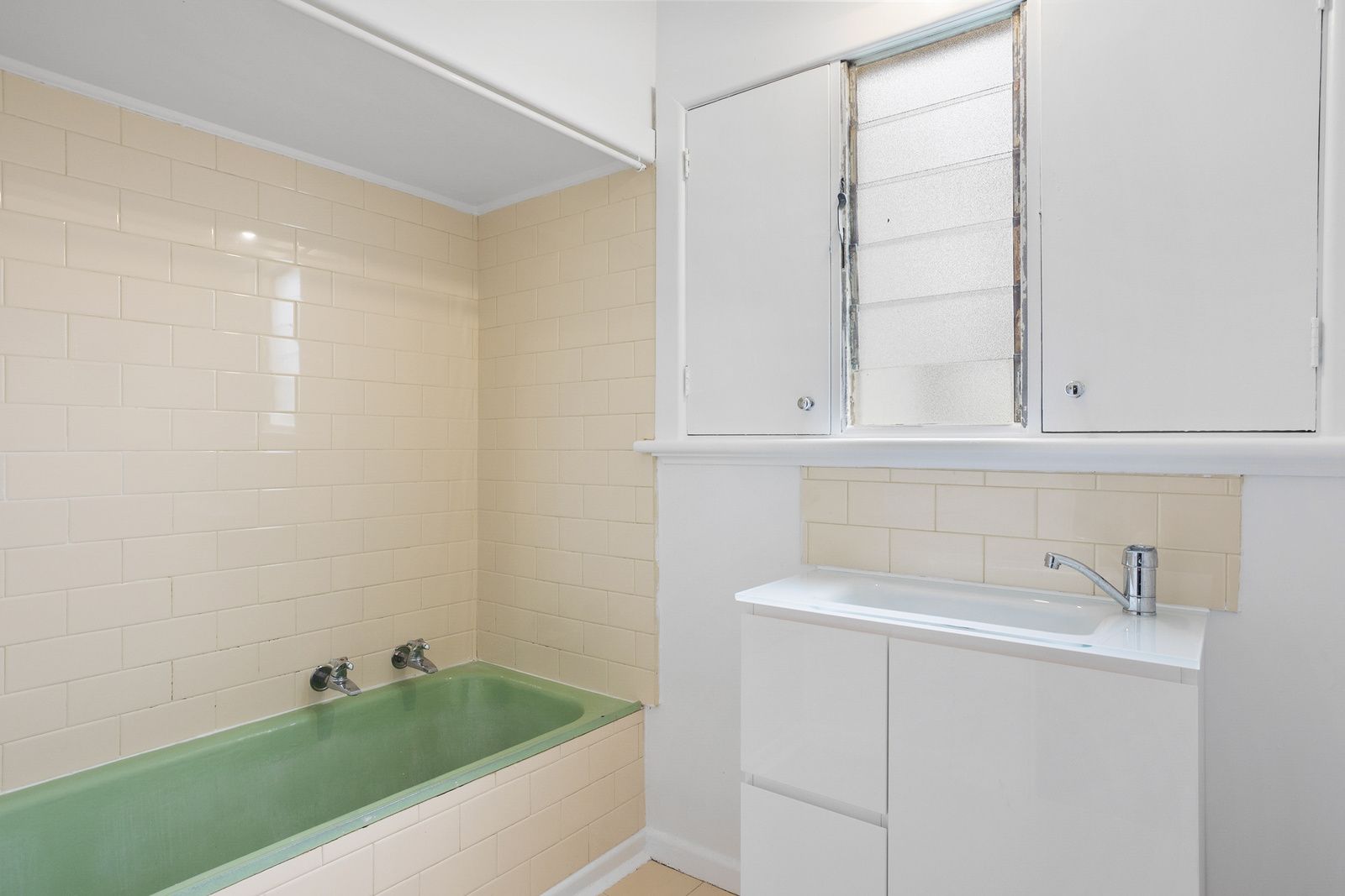 19 Sixth Avenue, Rosebud, VIC 3939 - Leased House - Ray White Rosebud