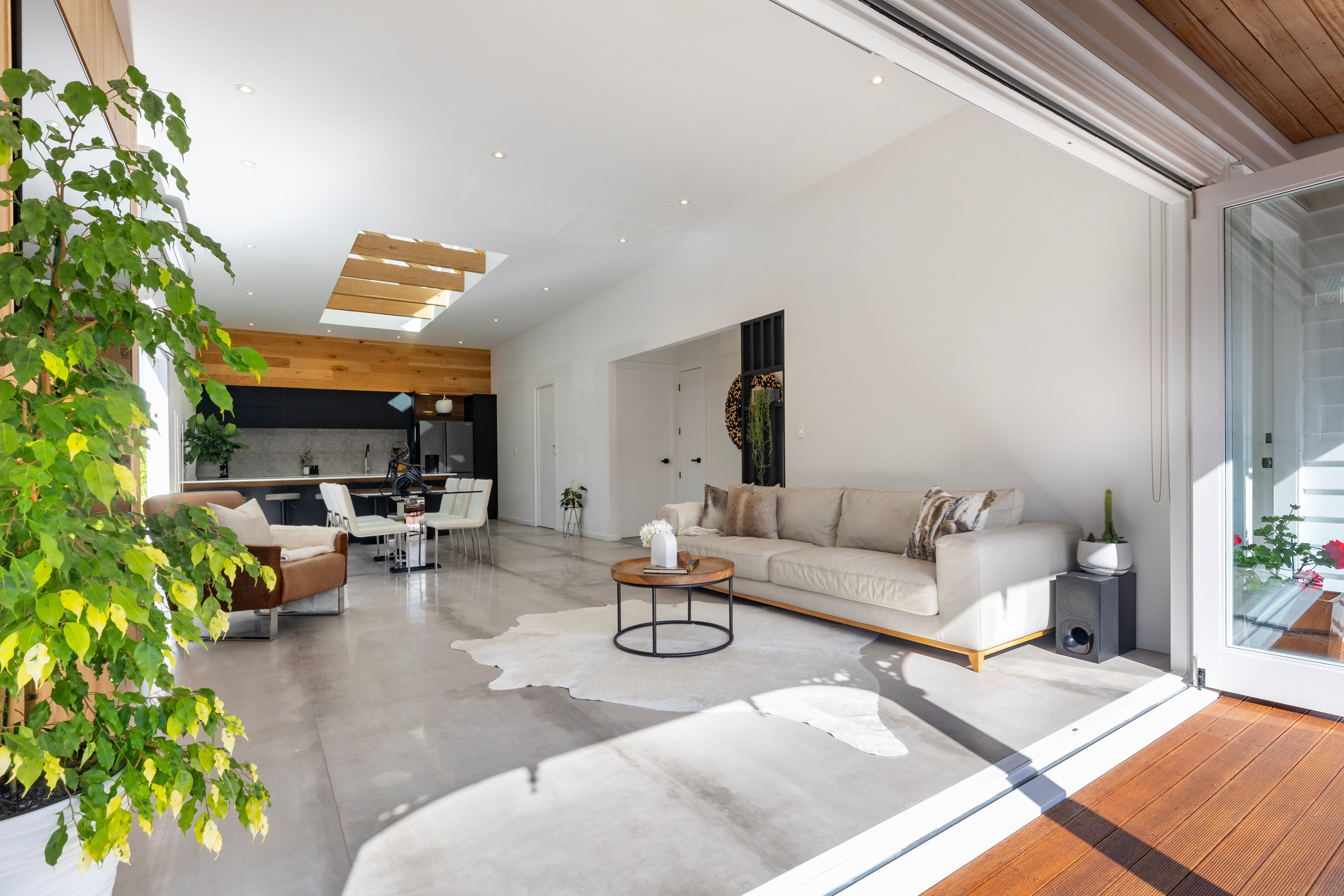 61a Mount Smart Road, Onehunga, Auckland City 1061 - Sold House - Ray ...