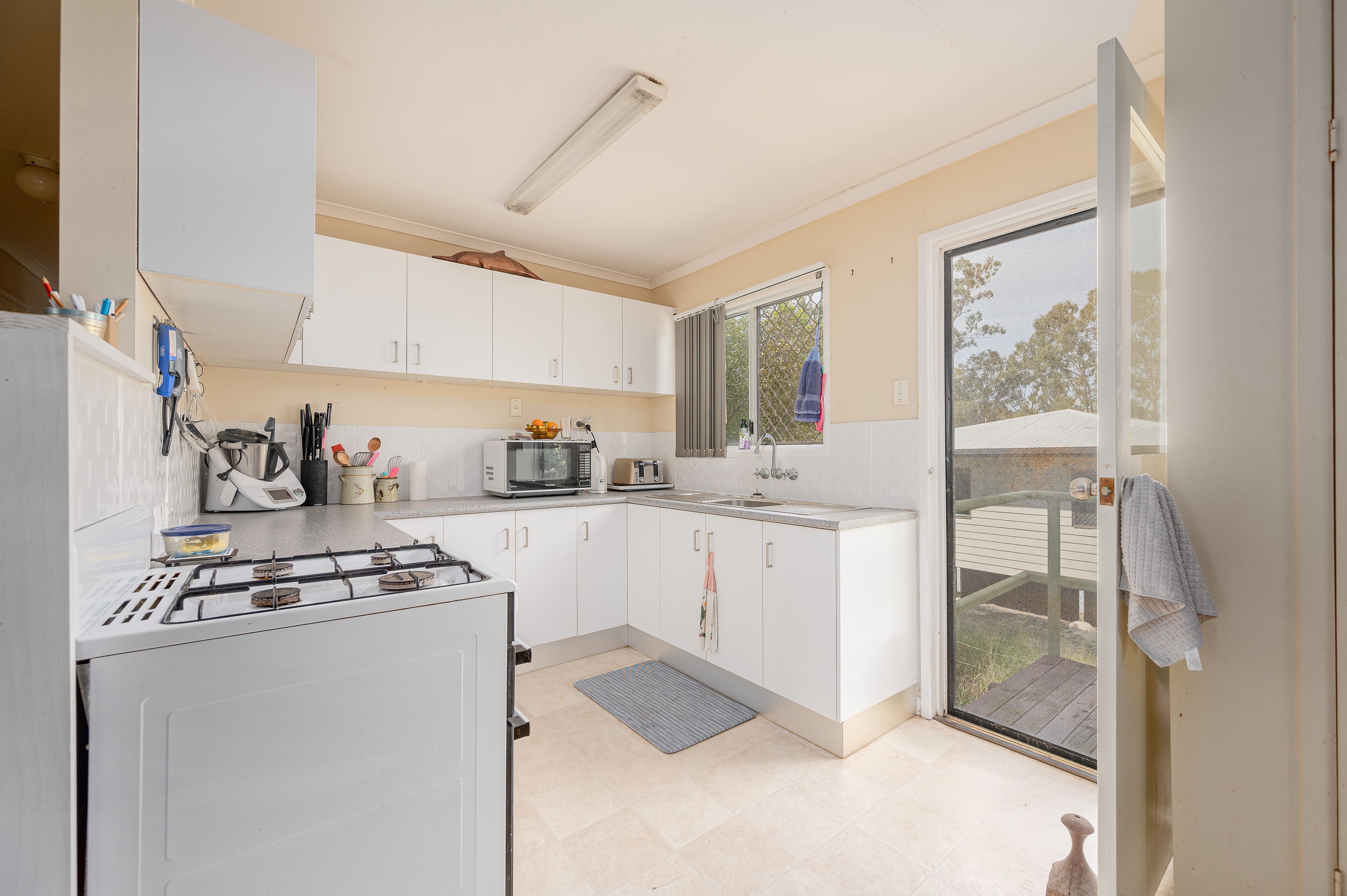 1366 Calliope River Road, Yarwun, QLD 4694 - Sold House - Ray White ...