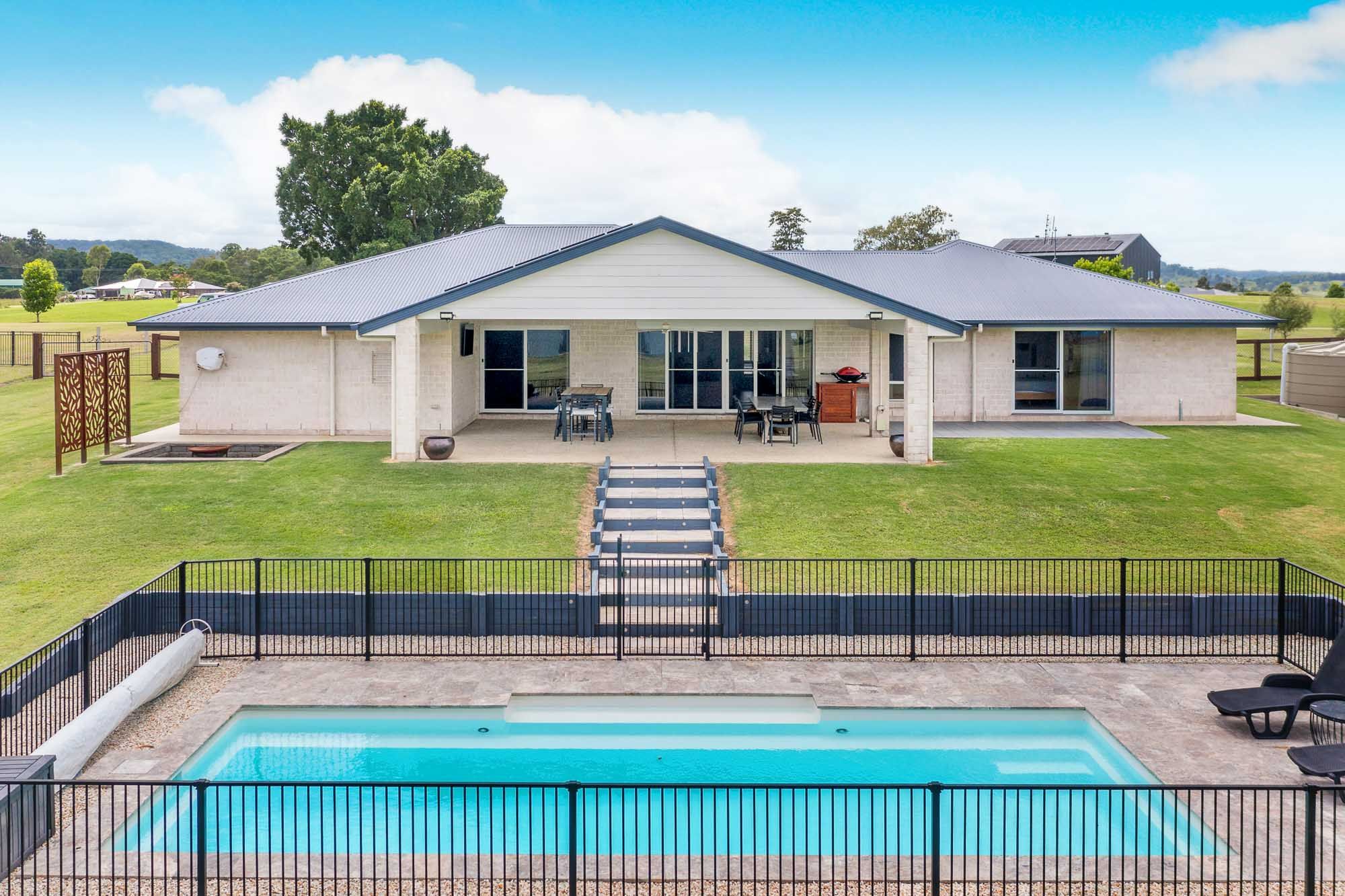 Ray White Lismore
