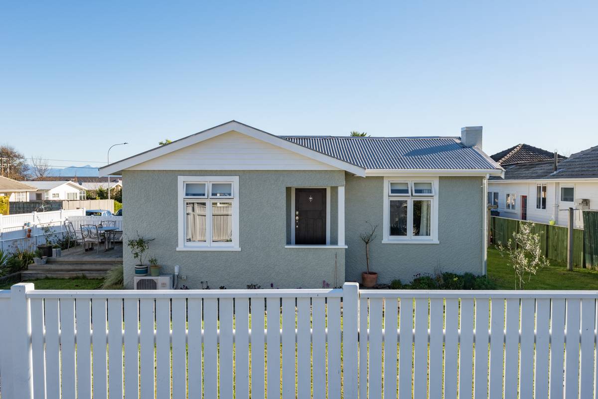 692 Main Road Stoke, Stoke, Nelson City | Real Estate | Ray White New ...