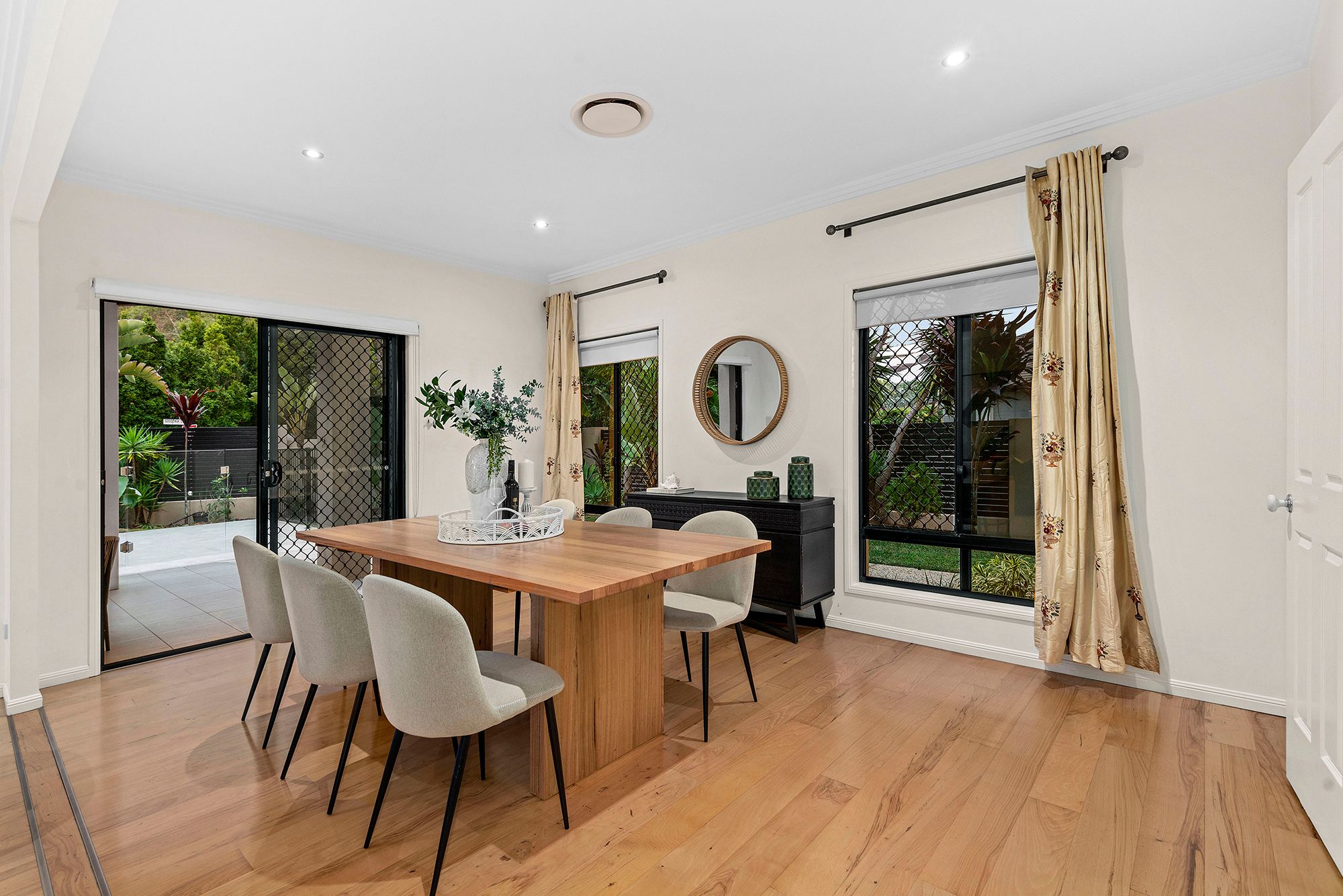 2 Goodenia Crescent, Seventeen Mile Rocks, QLD 4073 - Sold House - Ray ...