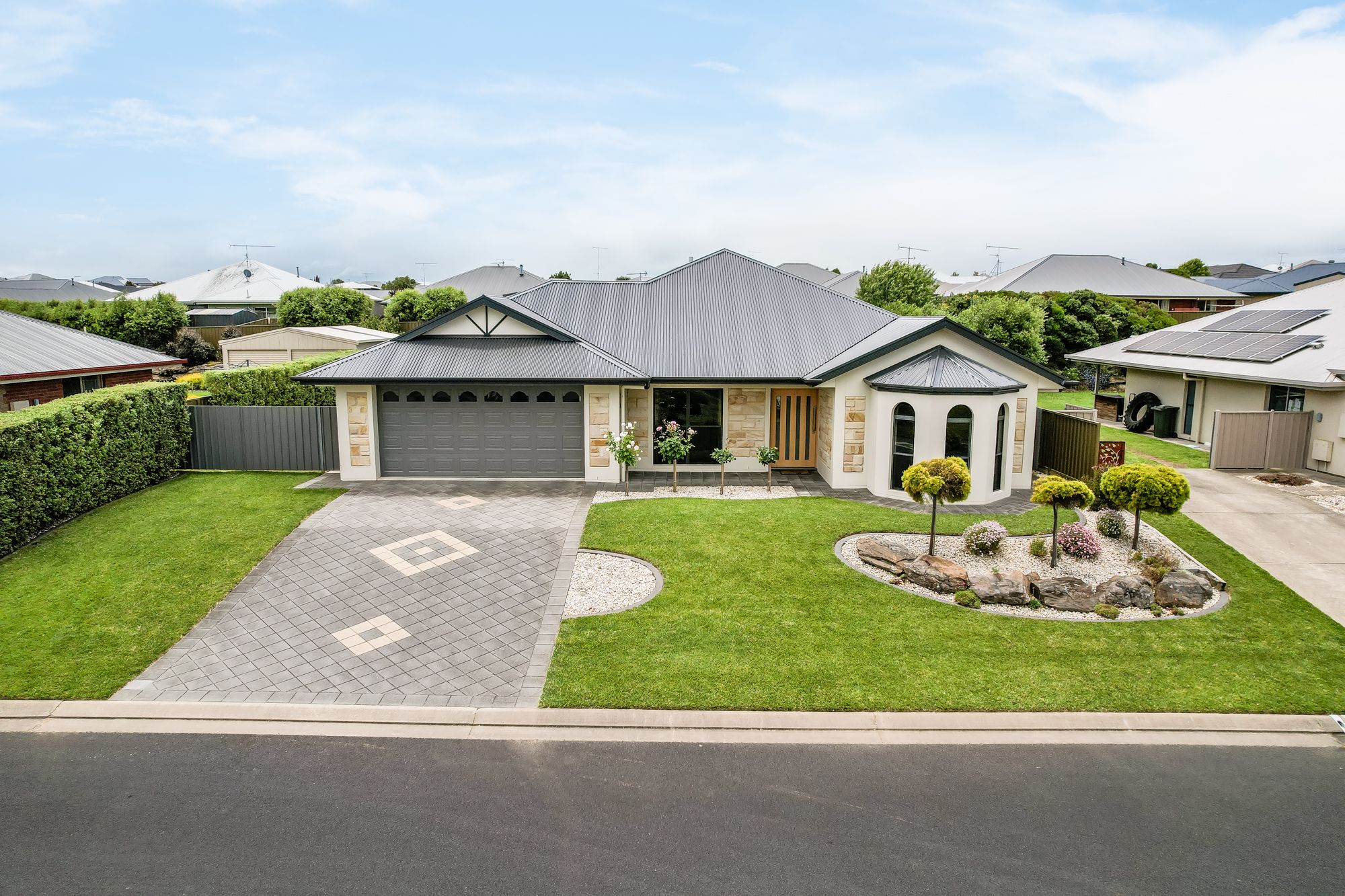 15 Bluebell Drive, Mount Gambier, SA 5290 - Sold House - Ray White Mt ...