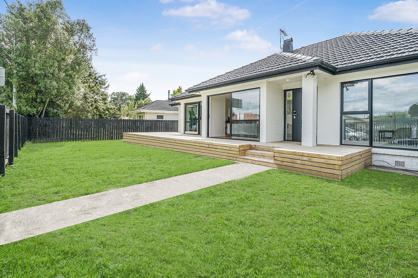 184 Peachgrove Road, Claudelands, Hamilton City 3214 - Sold House - Ray ...