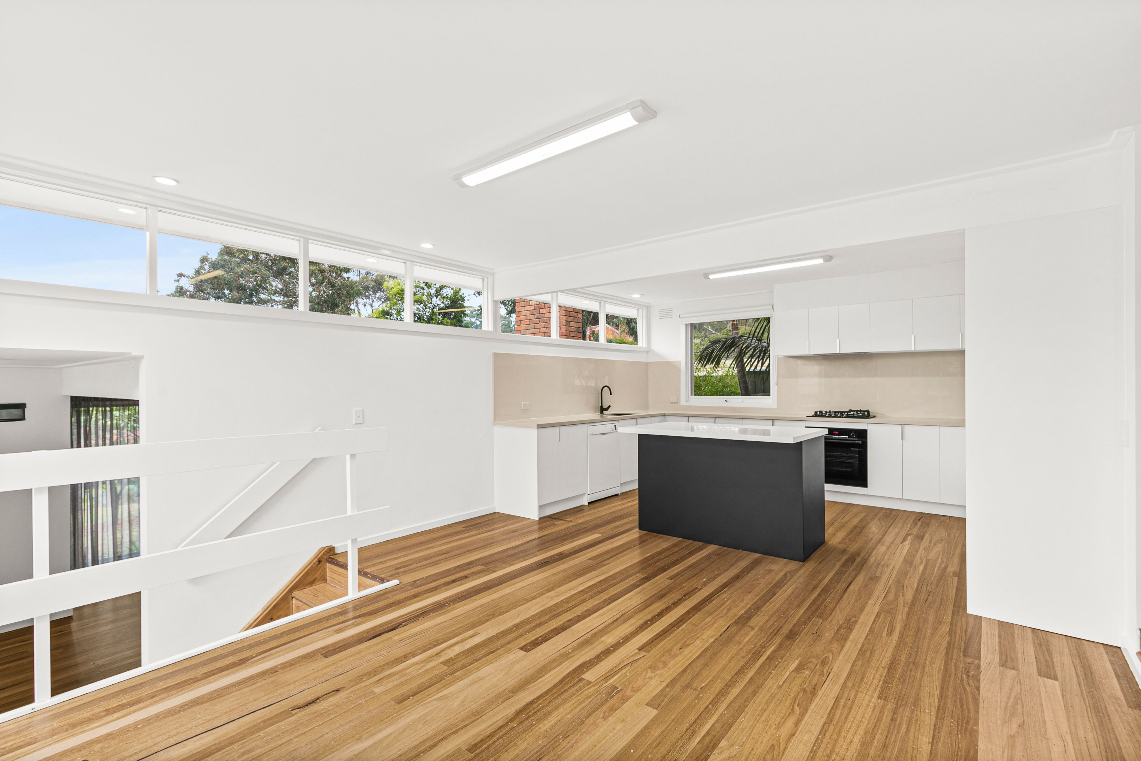 33 Sunnybrook Drive, Wheelers Hill, VIC – Home For Rent • Ray White