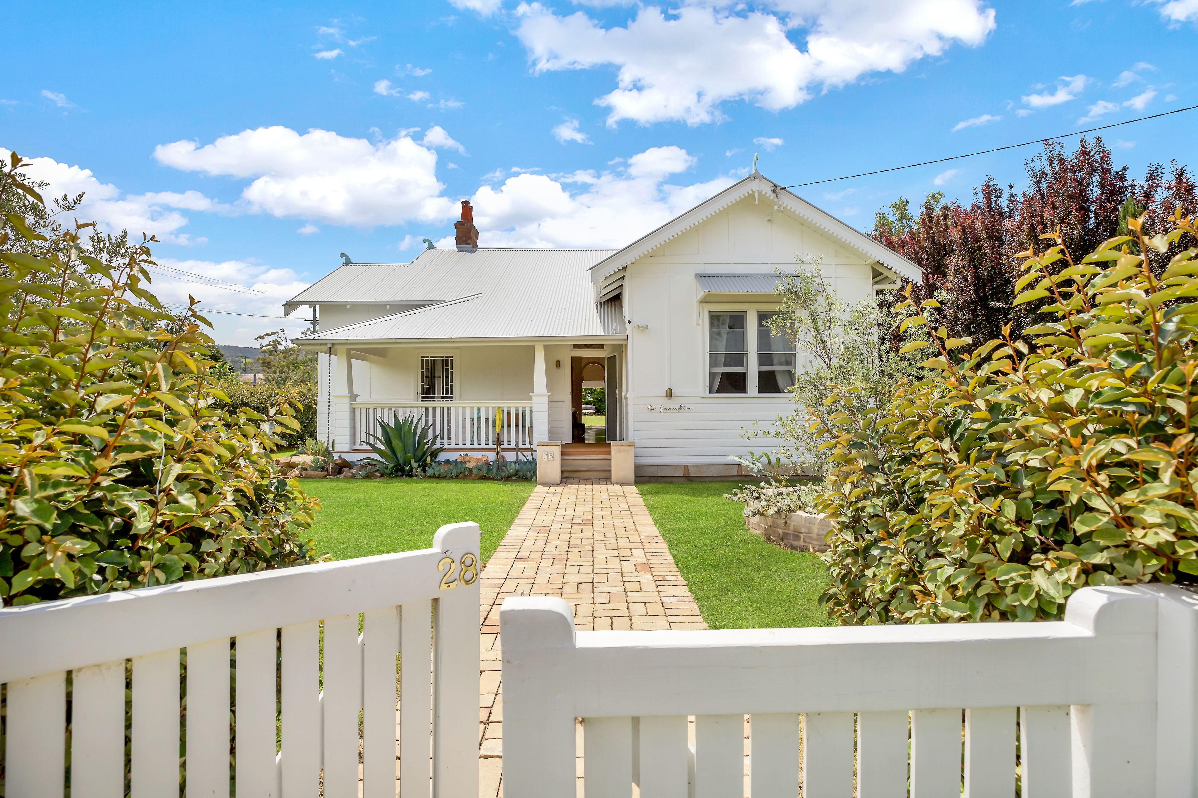 28 Oxford Road, Scone, NSW 2337 - Sold House - Ray White Rural Scone ...