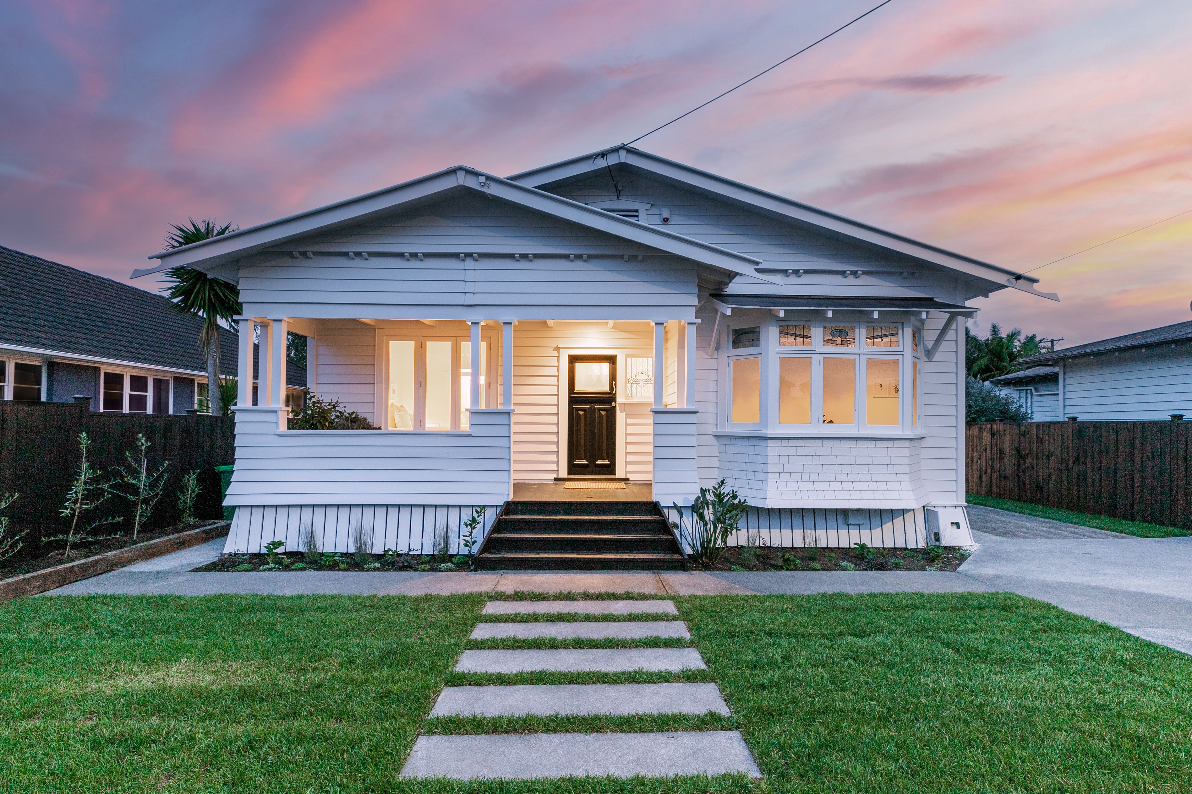 282 Pt Chevalier Road, Point Chevalier, – Home For Sale • Ray White