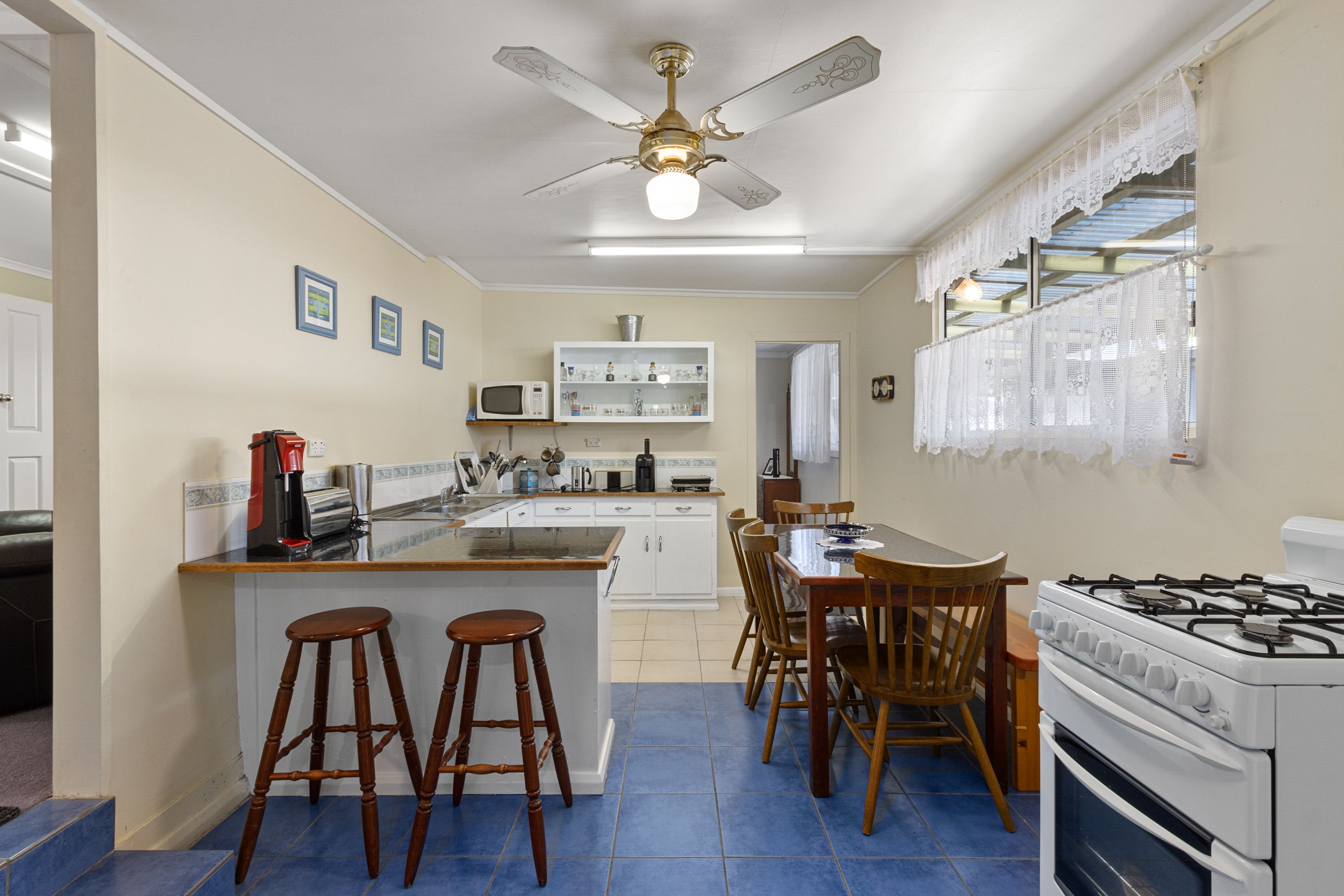 7 Baker Avenue, Port Vincent, SA 5581 - Sold House - Ray White Yorke Peninsula