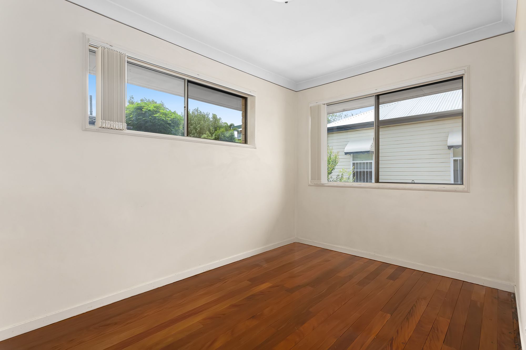 2/23 Baragoola Street, Coorparoo, QLD 4151 - Leased Unit - Ray White Carina