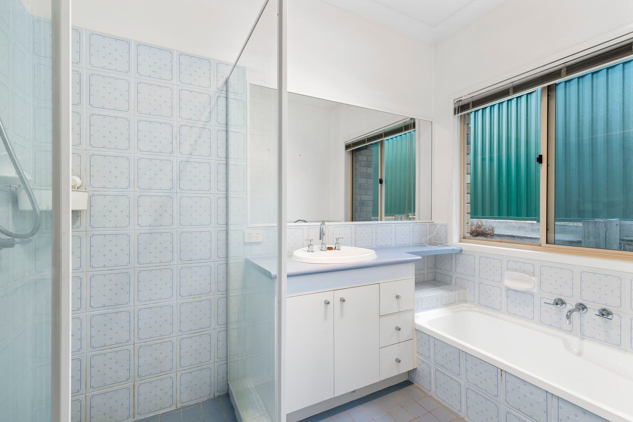 35 Woodrose Crescent, Sinnamon Park, QLD 4073 - House for Rent - Ray ...