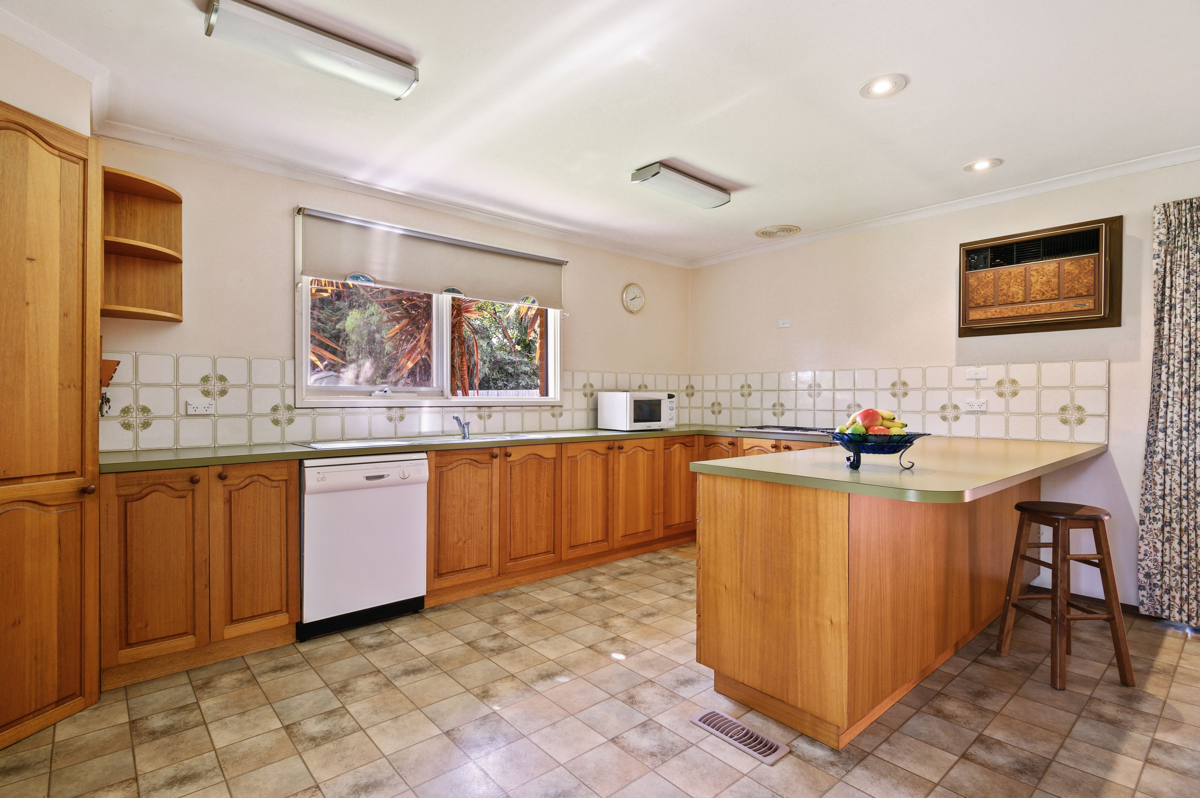 4 Venetian Court, Croydon, VIC 3136 - Sold House - Ray White Croydon Victoria