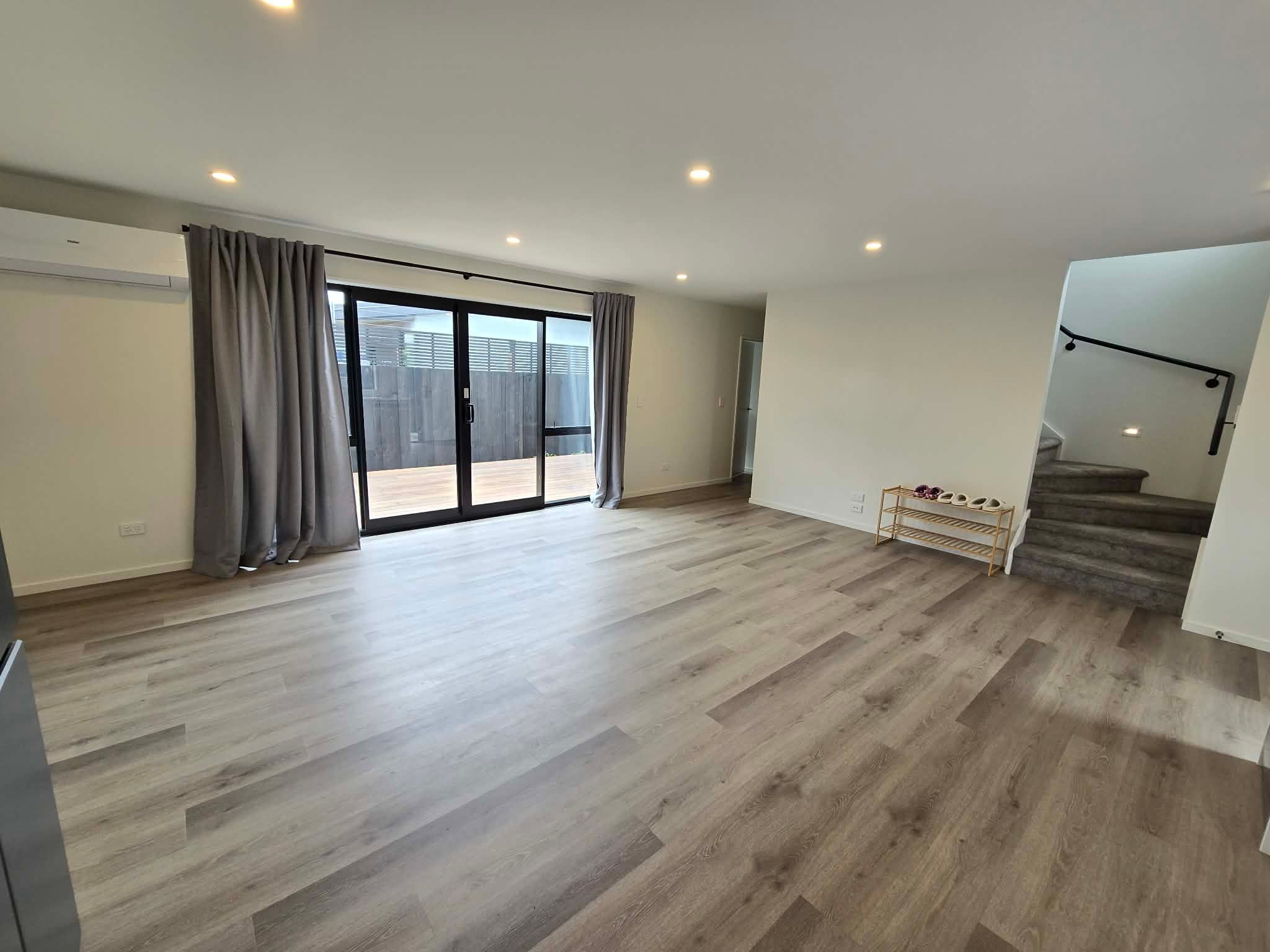 2/24 Shakespeare Road, Waltham, Christchurch City 8011 - Townhouse for ...