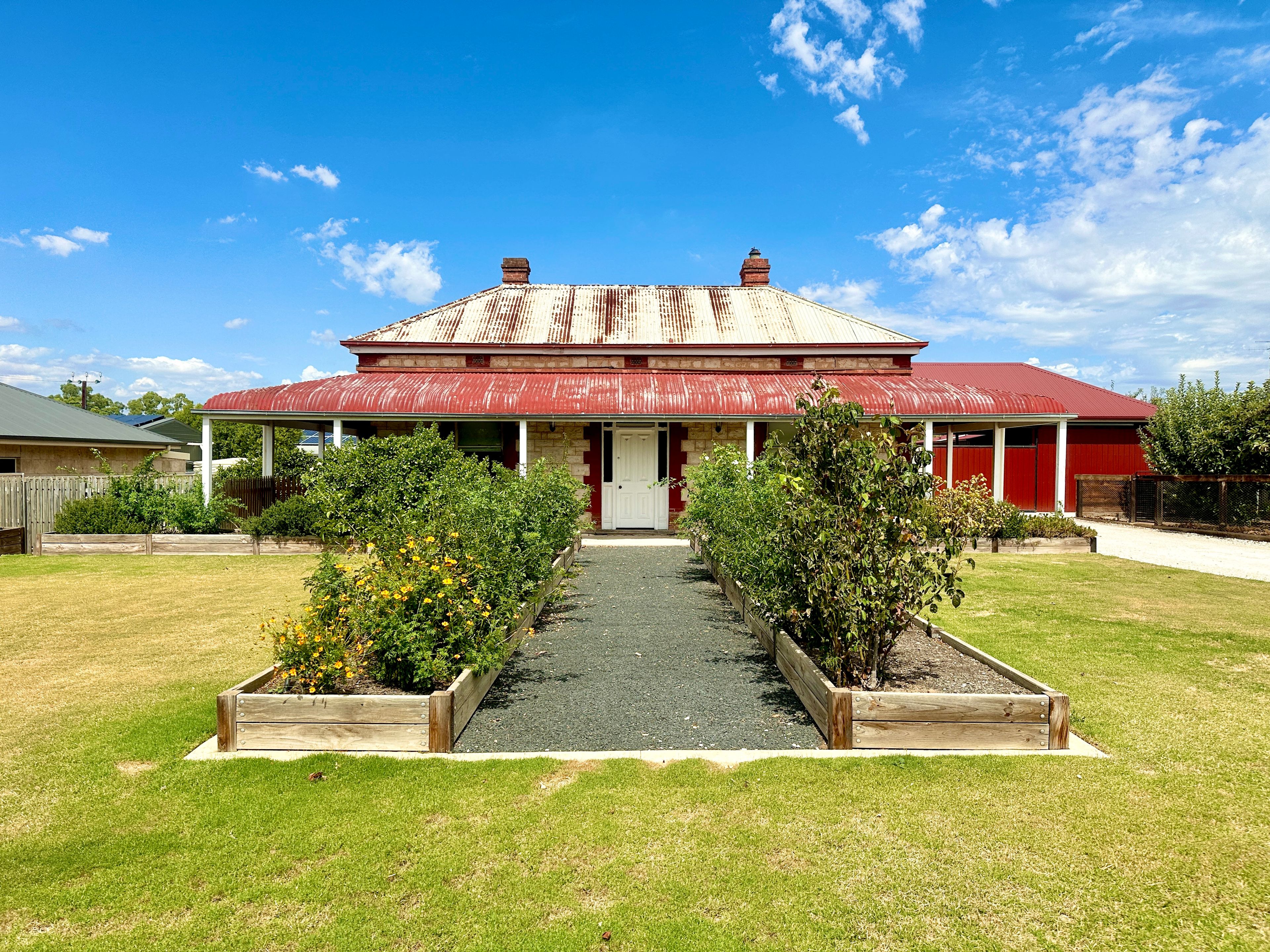 52 Venn Avenue, Bordertown, SA 5268 - Sold House - Ray White Bordertown ...