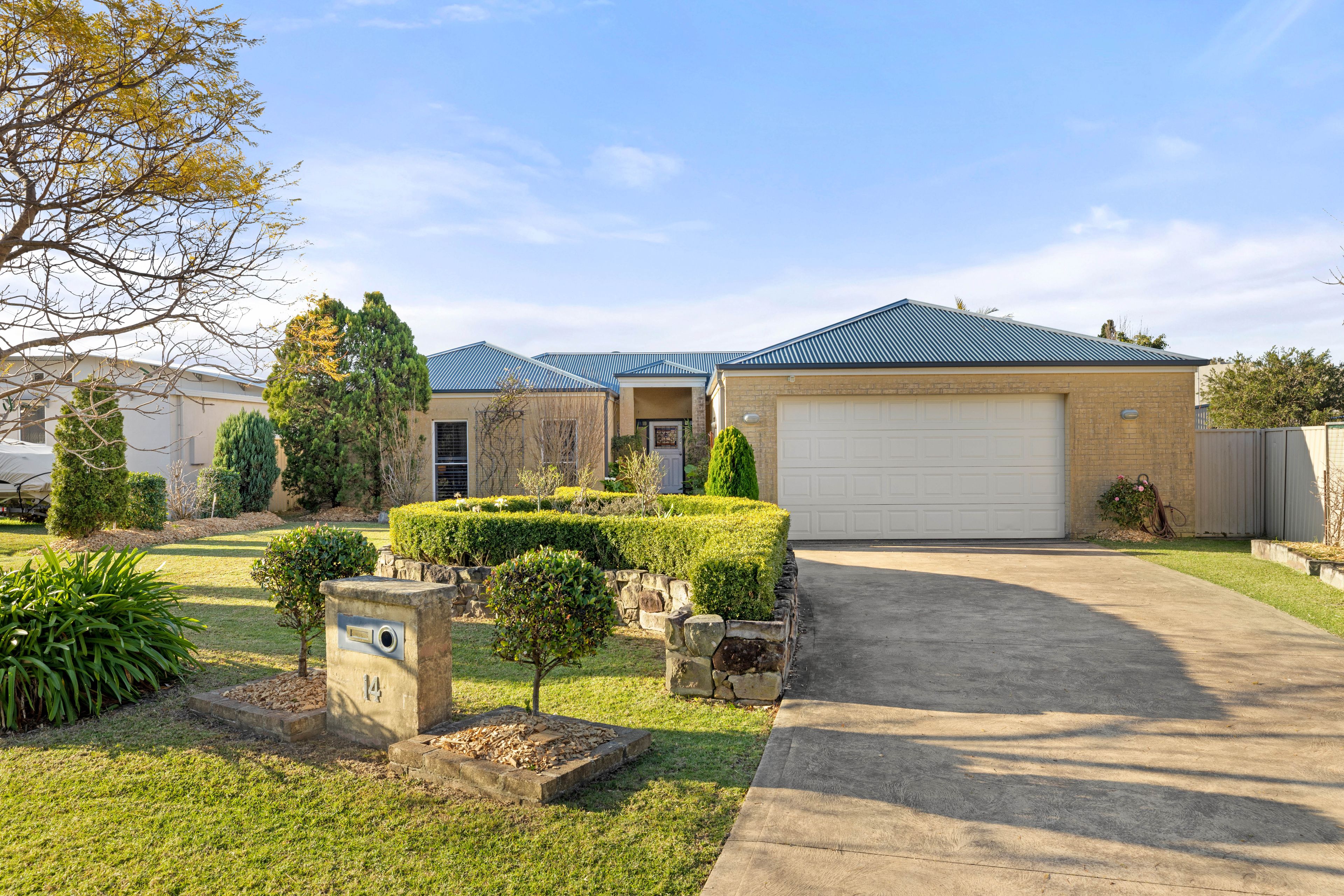 14 The Garden Walk, Worrigee, NSW 2540 - Sold House - Ray White ...