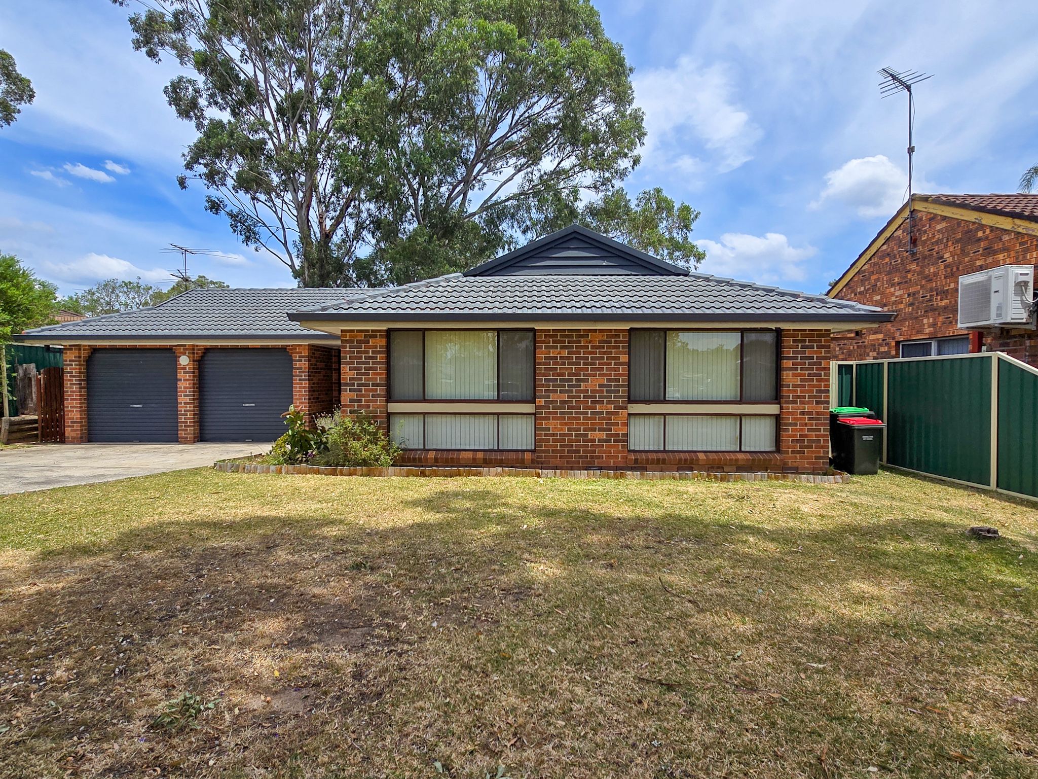 8 LEITH Place, St Andrews, NSW 2566 - Leased House - Ray White ...