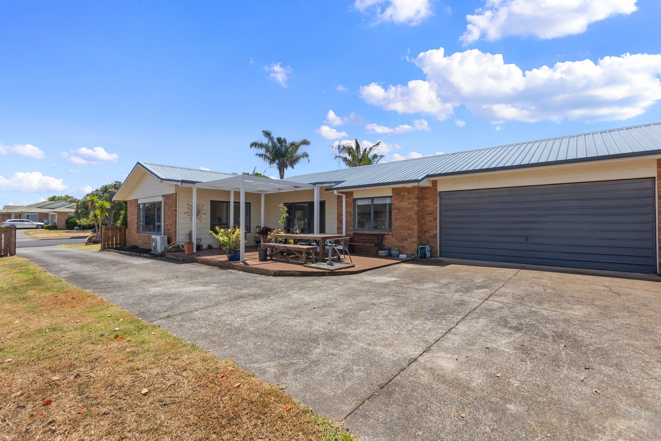 684 Gloucester Road, Papamoa Beach, Tauranga City 3118 - House for Sale ...