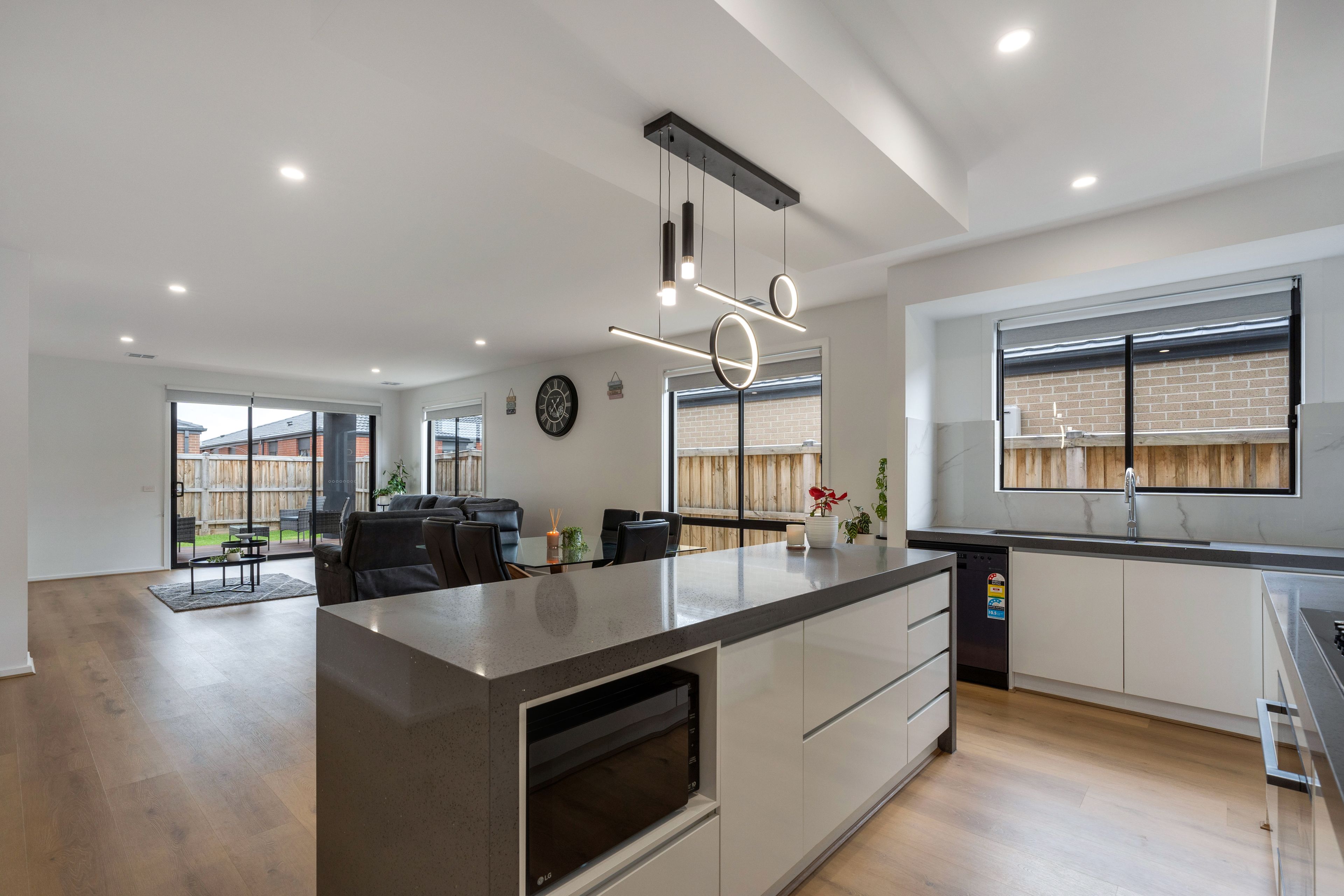 18 Galah Chase, Beveridge, VIC 3753 - Sold House - Ray White Craigieburn