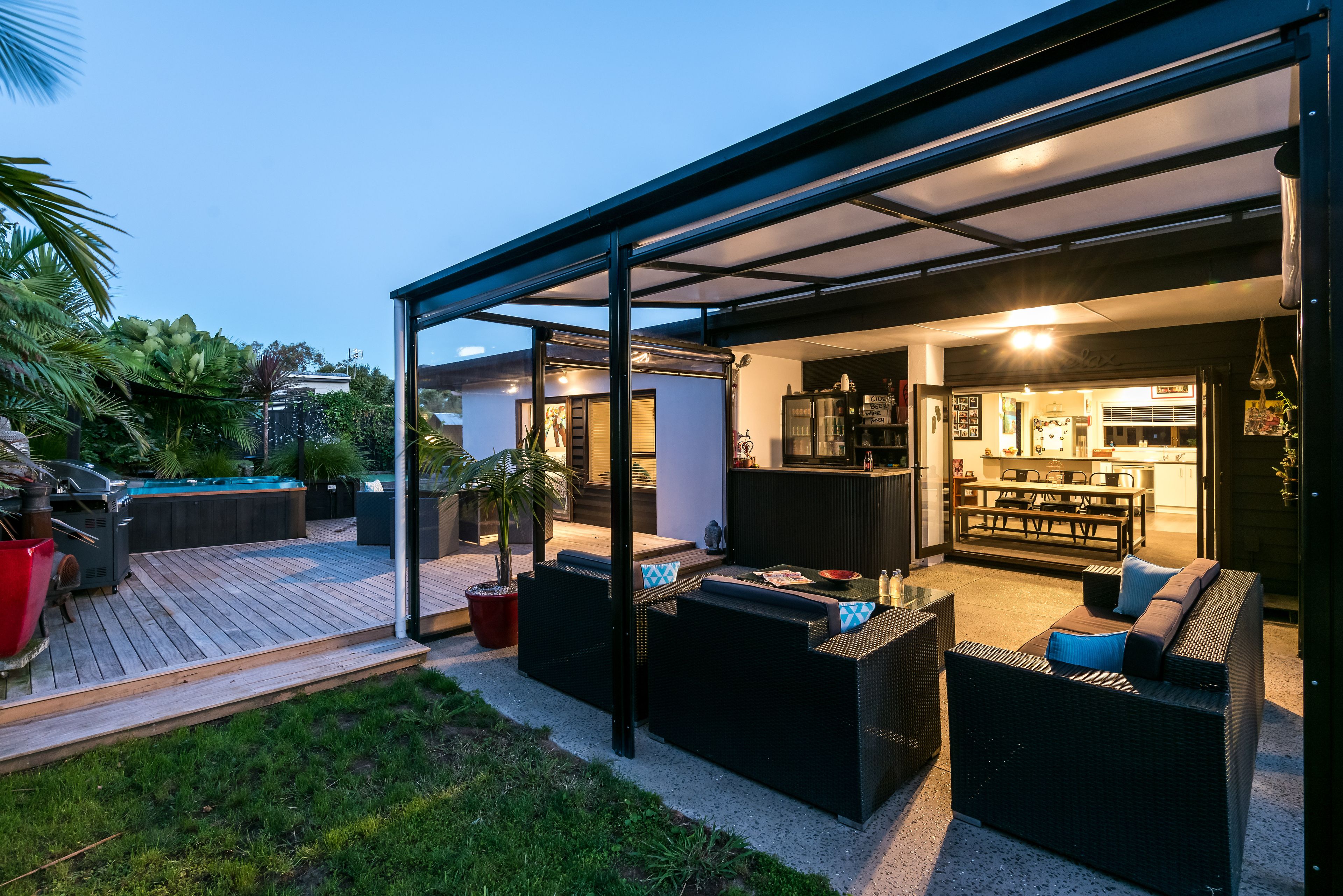 12 Quibray Place, Botany Downs, Manukau City 2014 - Sold House - Ray ...