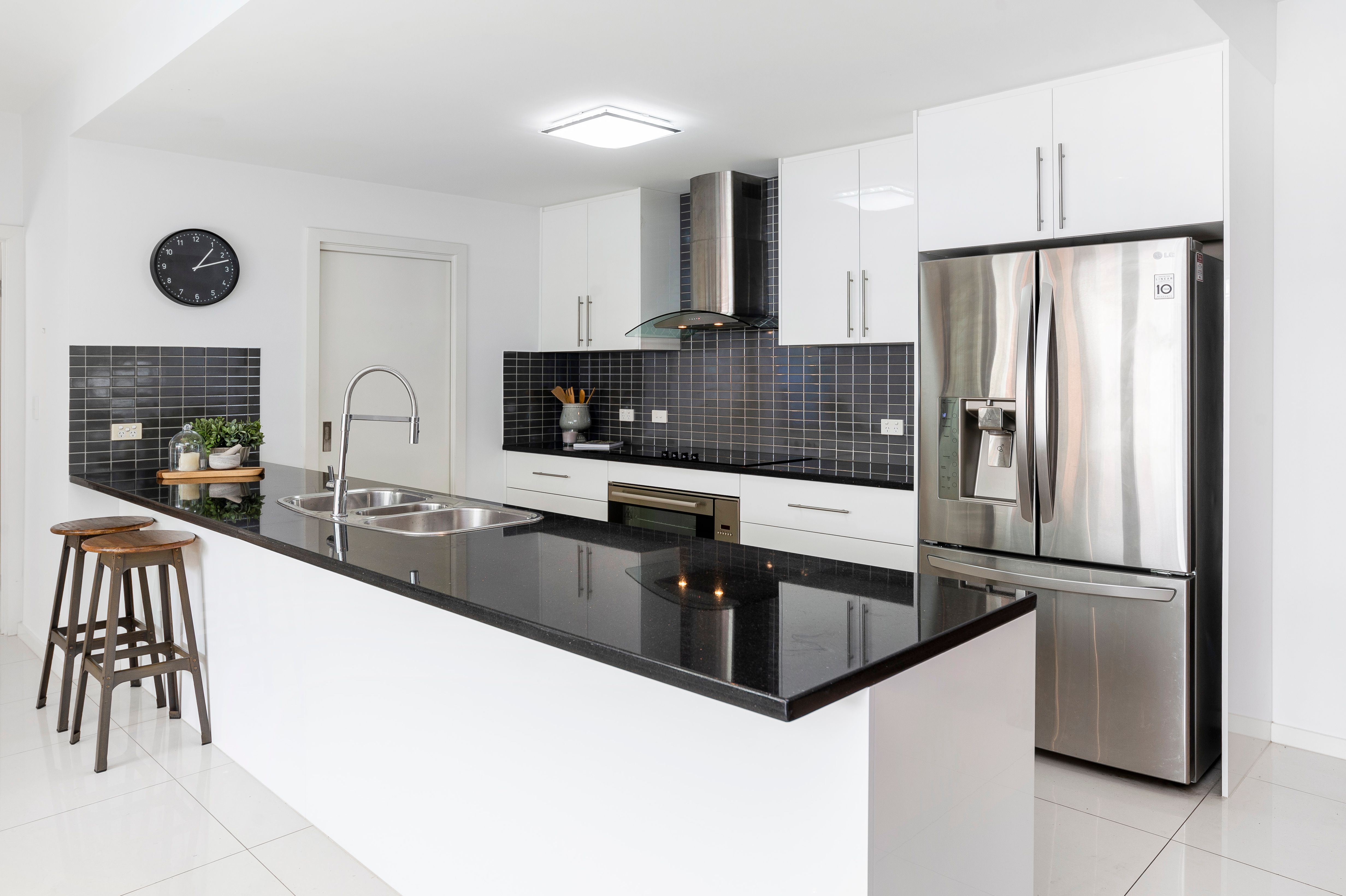 9125 Peter Senior Drive, Hope Island, QLD 4212 - Sold House - Ray White ...