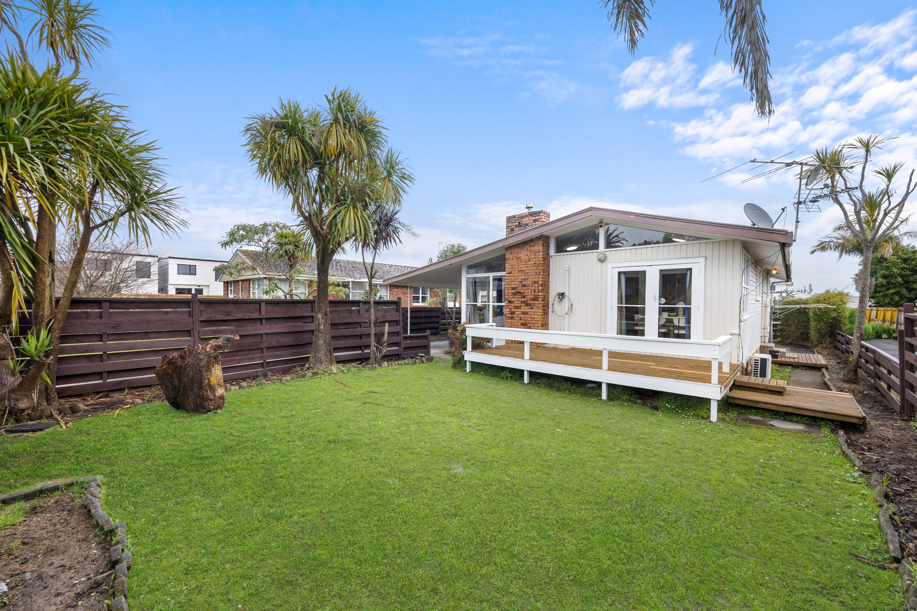 1/67 Cardiff Road, Pakuranga Heights, Manukau City 2010 - Sold House ...