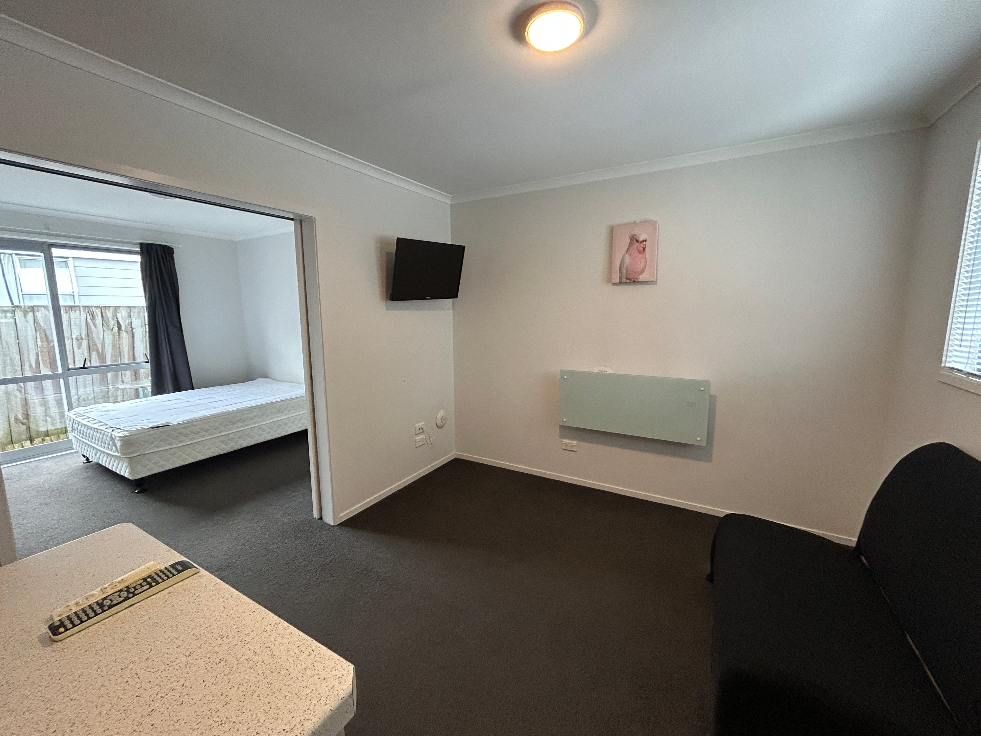 2/12 Crescent Court, Melville, Hamilton City 3206 - Unit for Rent - Ray ...