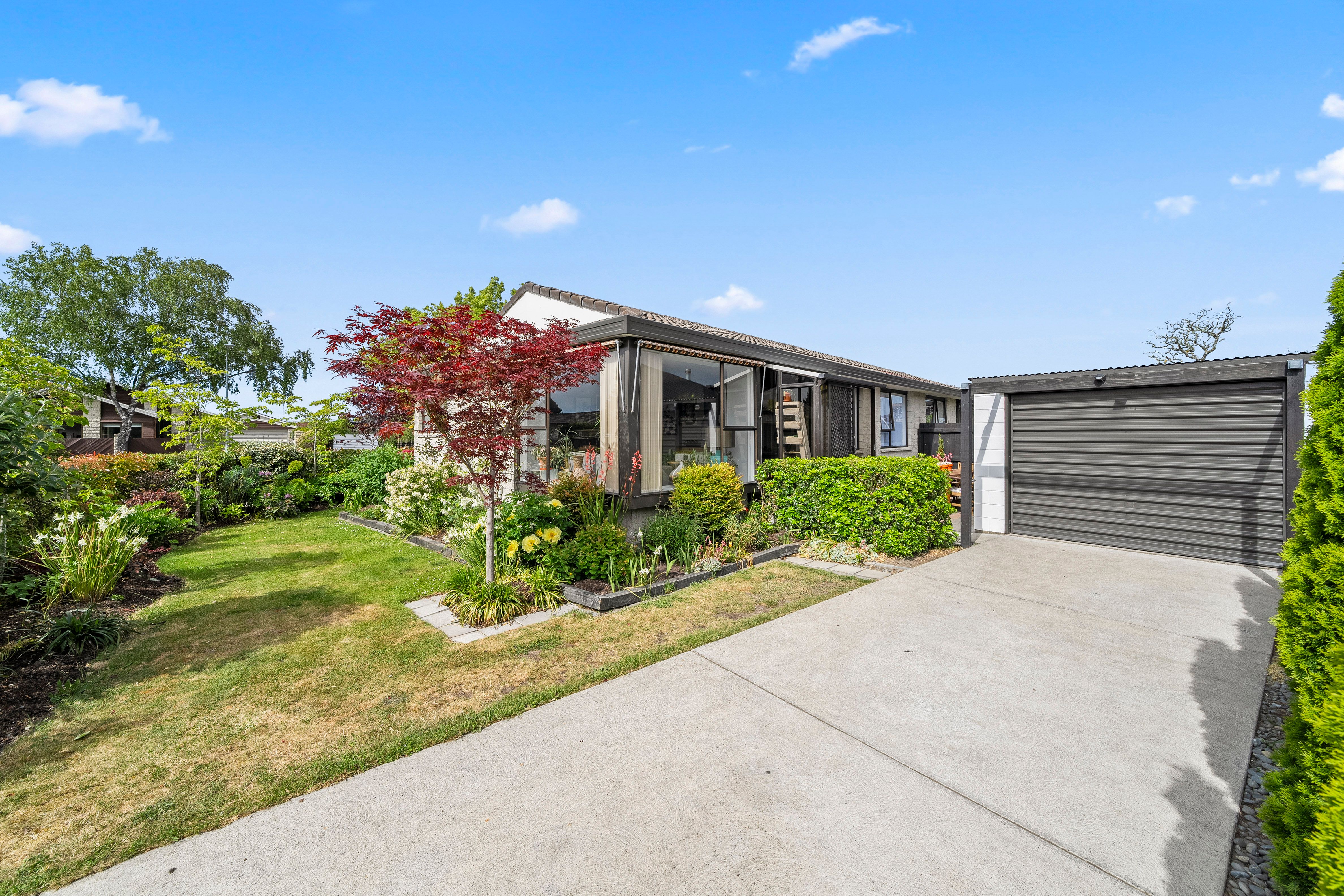 1 Valecrest Avenue, Parklands, Christchurch City 8083 - Sold Unit - Ray ...