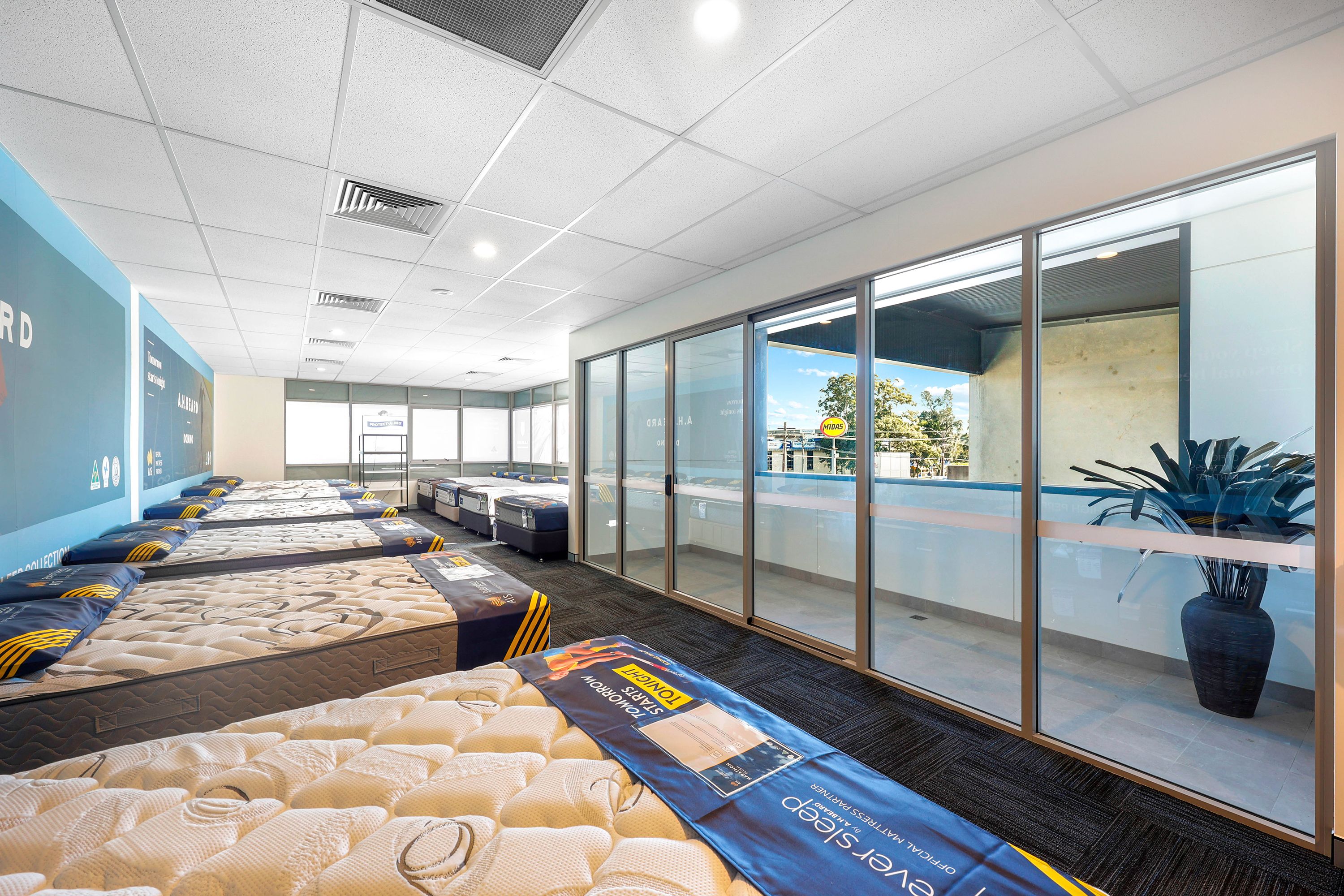 180 Taren Point Road, Taren Point, NSW 2229 - Leased Showrooms/Bulky ...