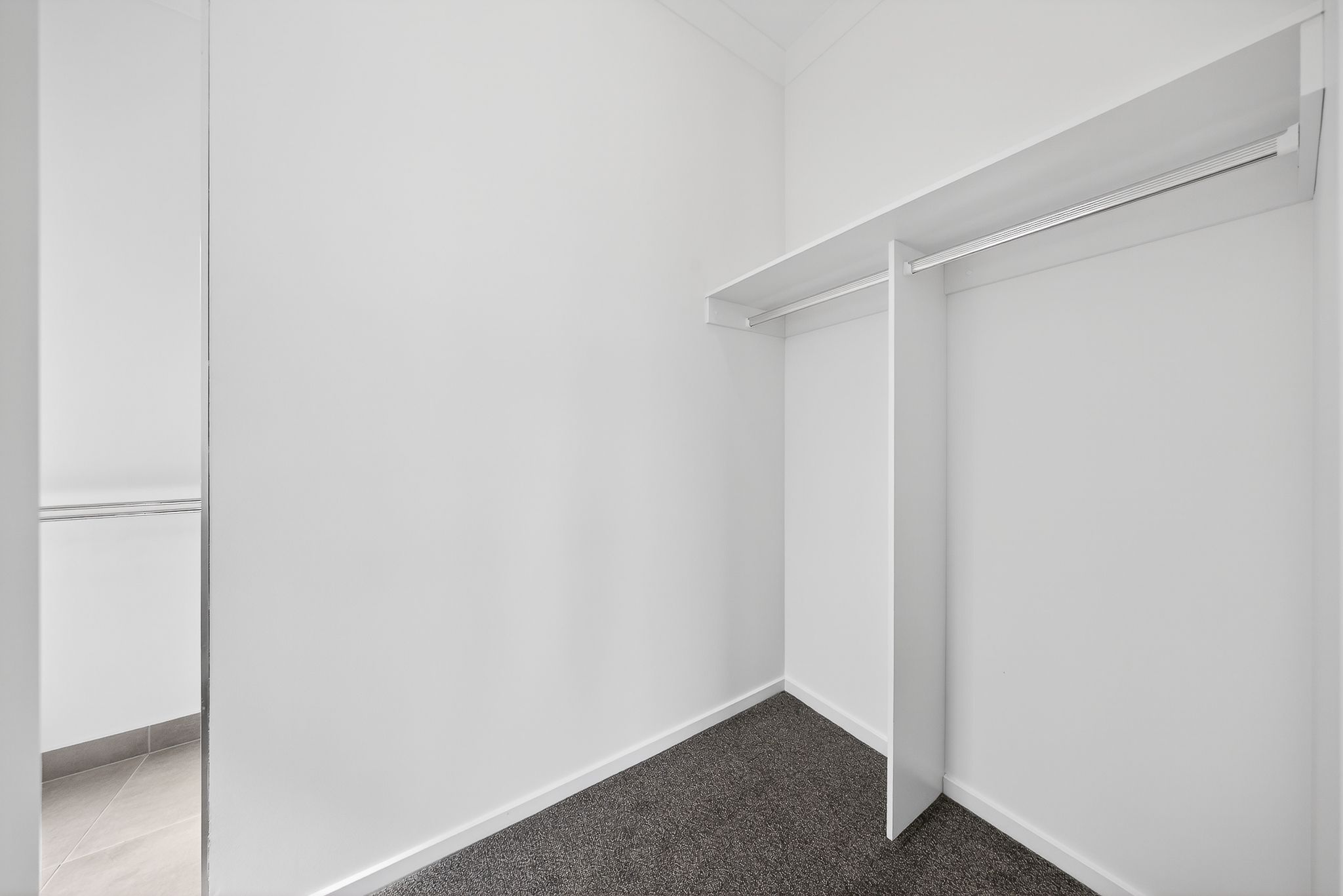 8 Portbury Circuit, Cranbourne East, VIC 3977 - Leased House - Ray ...