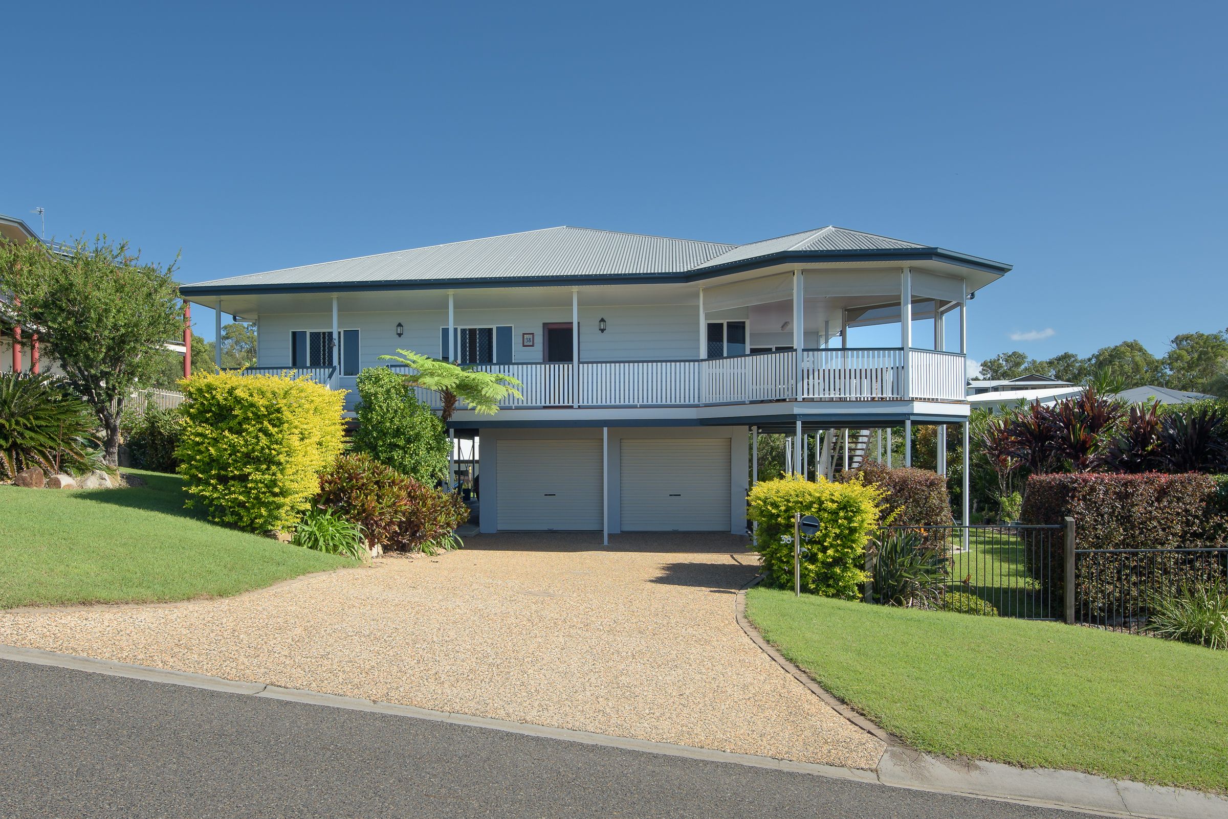 38 Lighthouse Drive, Boyne Island, QLD 4680 - Sold House - Ray White ...