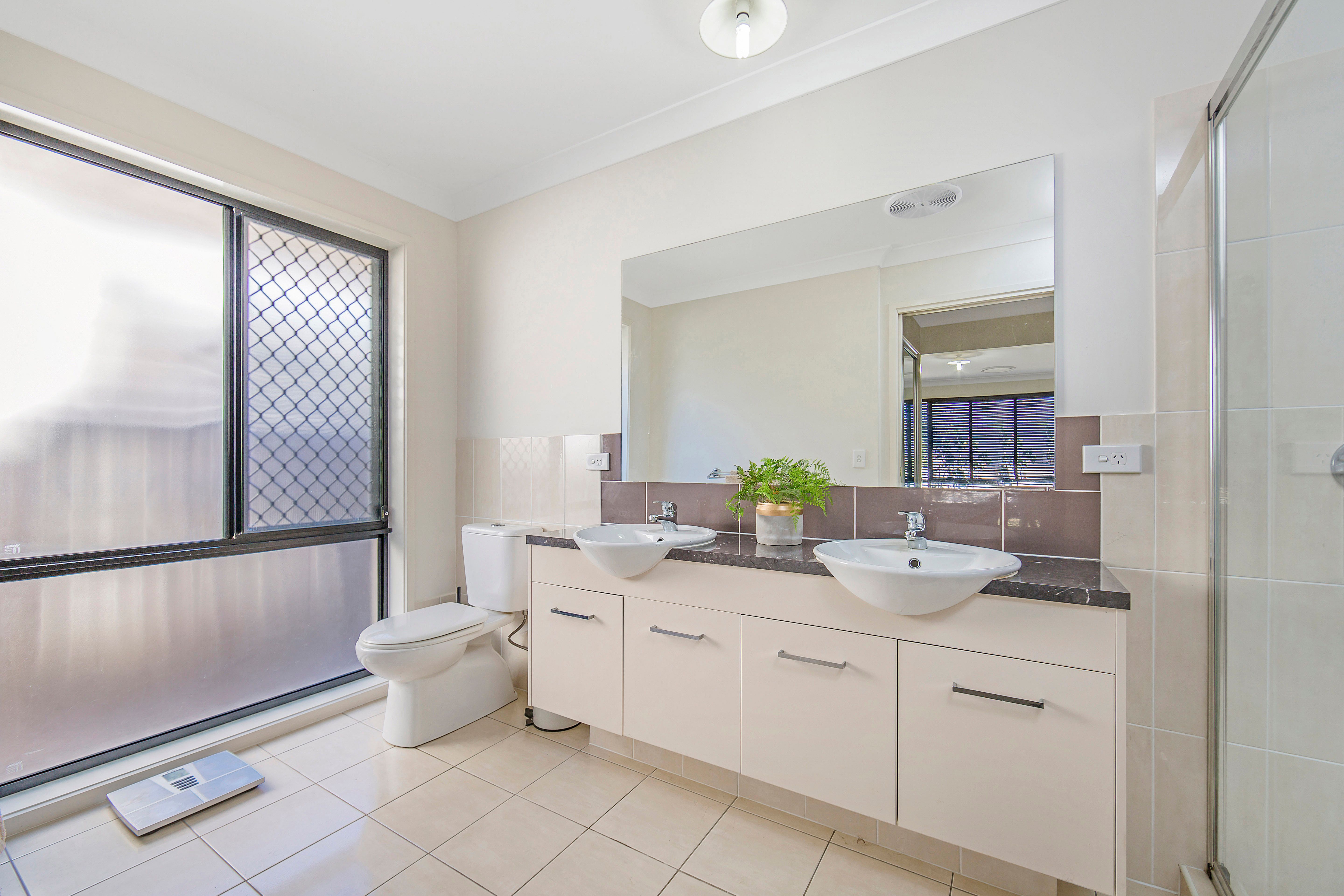 10 Zircon Place, Mango Hill, QLD 4509 - Sold House - Ray White New Farm