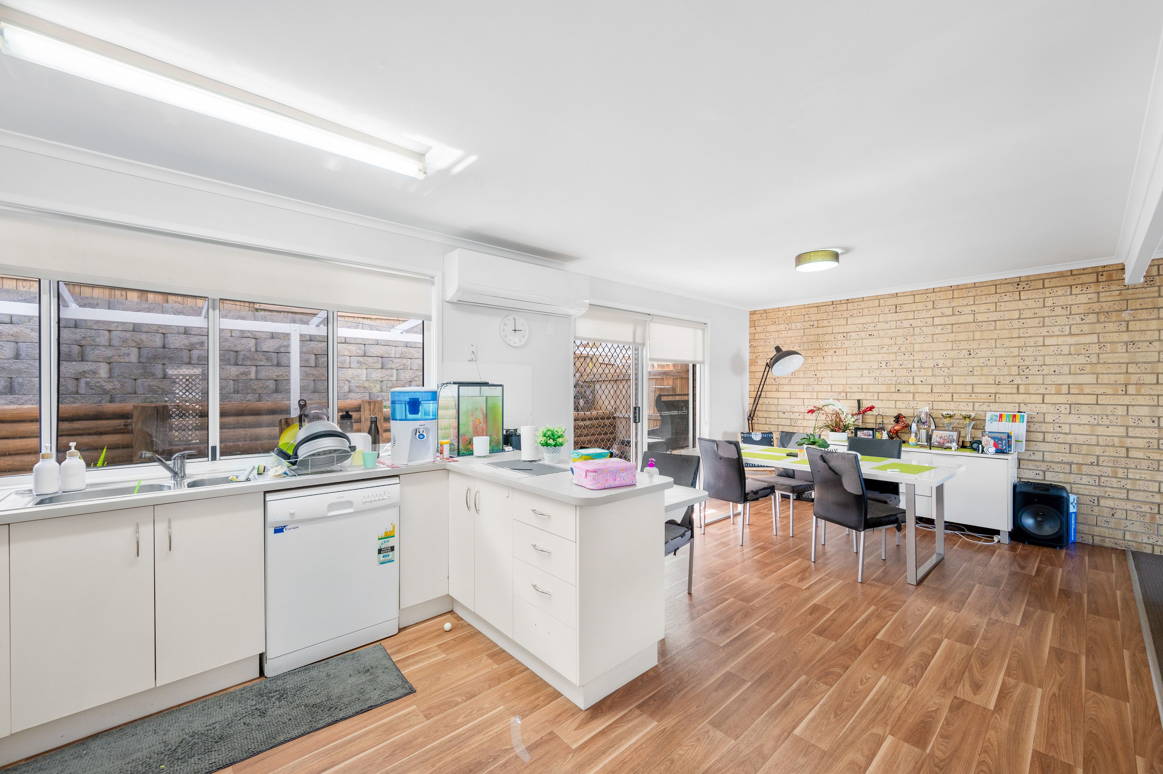 1/4B Glegg Street, West Gladstone, QLD 4680 - Sold DuplexSemi-detached ...